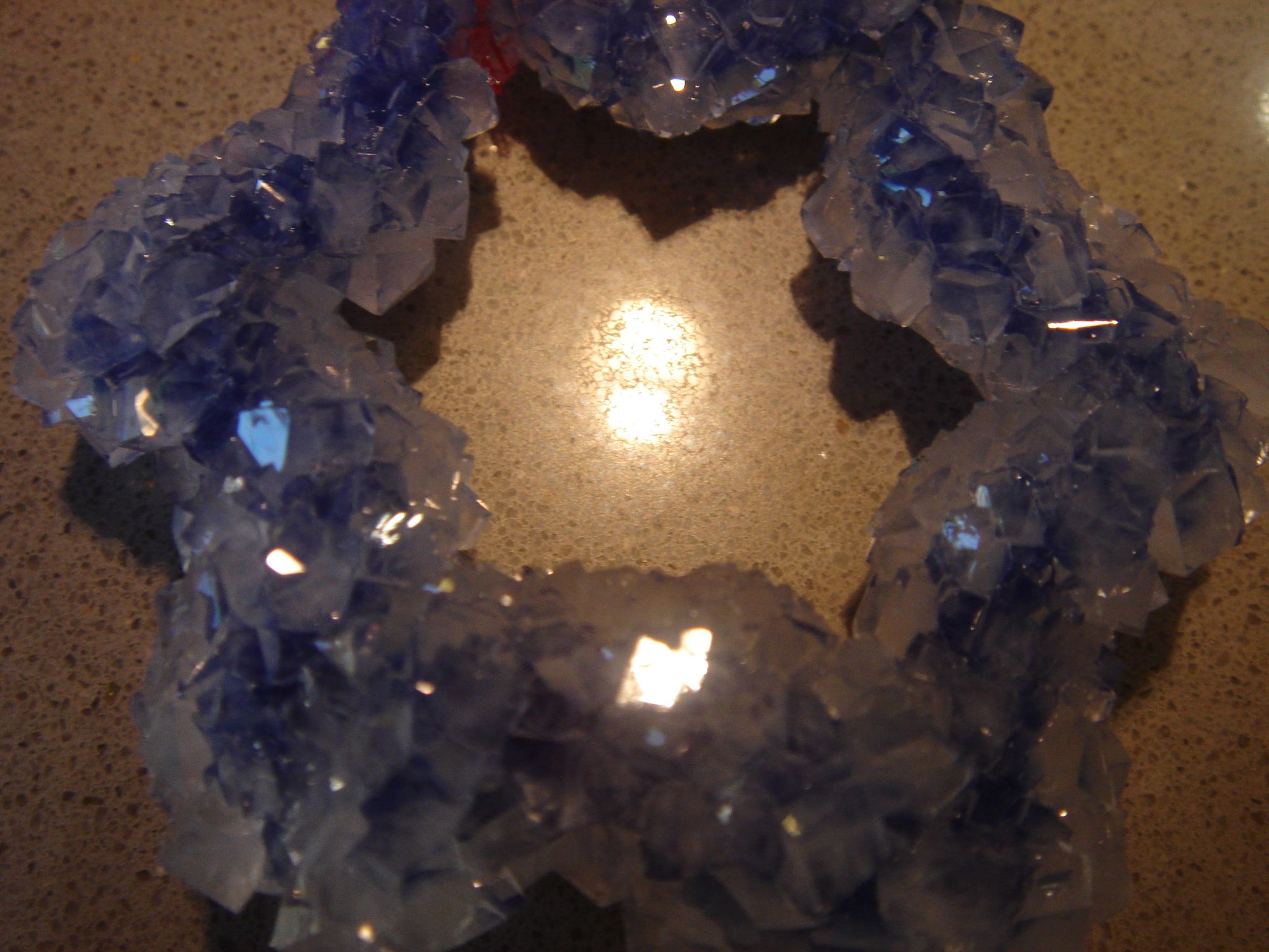 How to Make Borax Crystal Decorations to Impress and Amaze the Kids ...