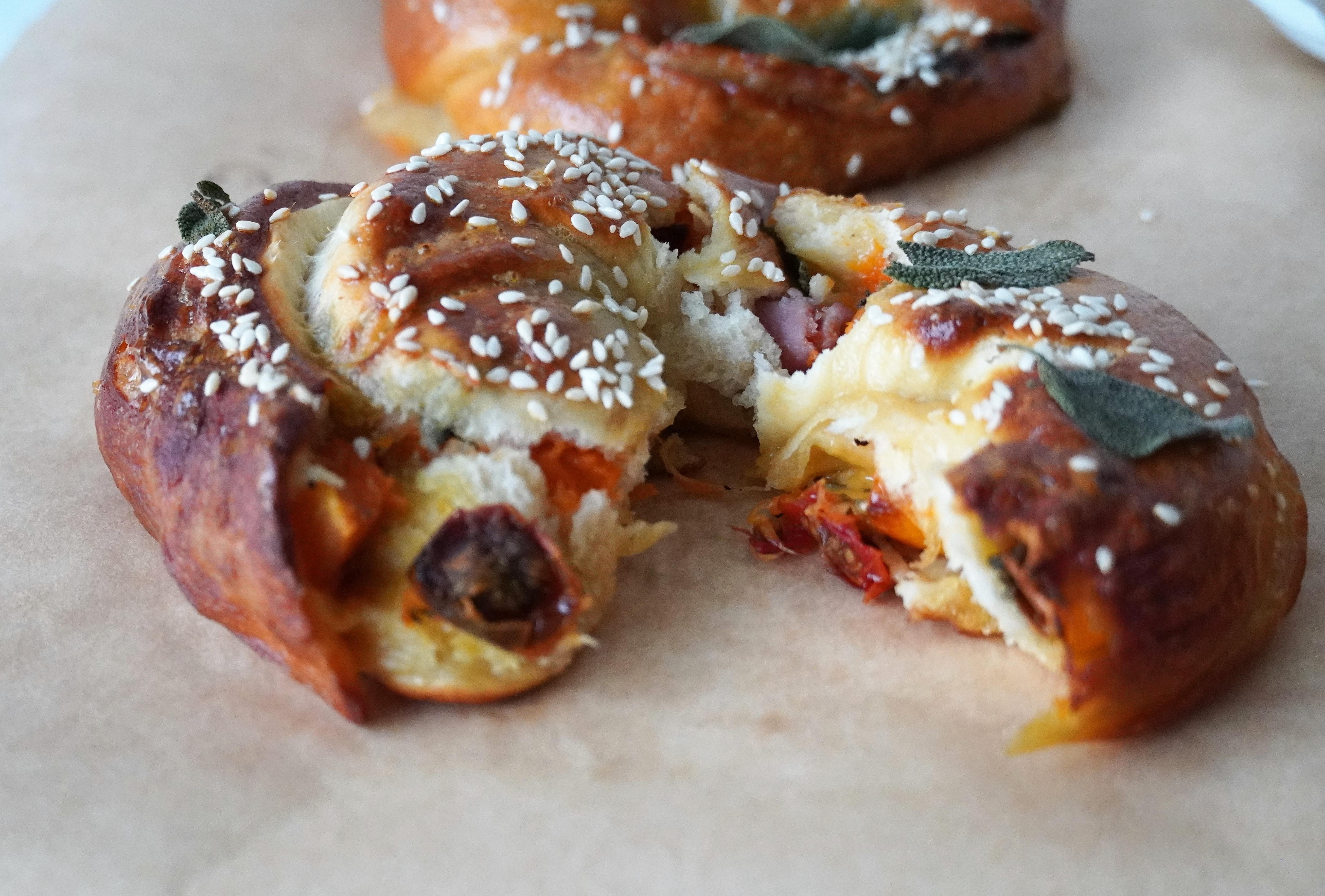 Stuffed Pretzels With Cheese Dip : 13 Steps (with Pictures) - Instructables