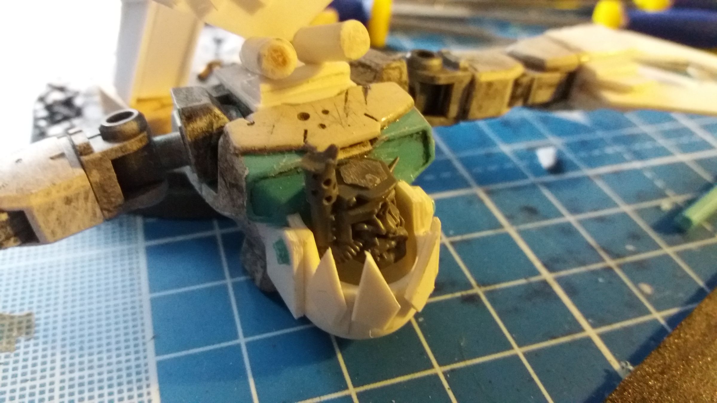 Ork Warhammer 40k Gundam Conversion : 38 Steps - Instructables