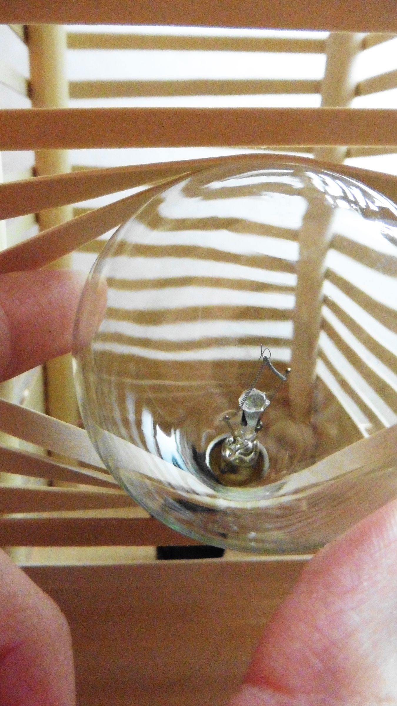 Rubber Band Lamp : 9 Steps (with Pictures) - Instructables