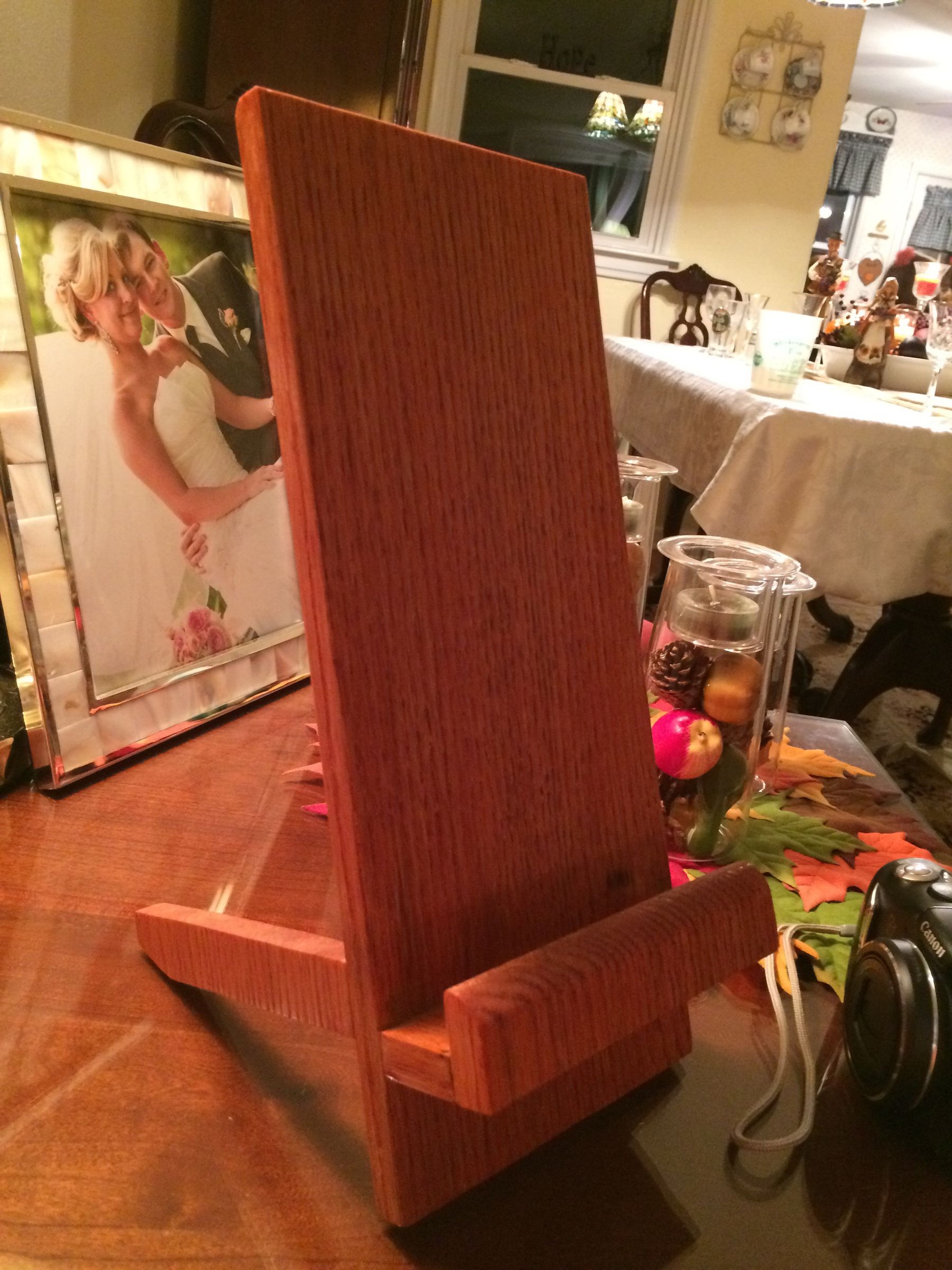 Simple Book Stand : 6 Steps - Instructables