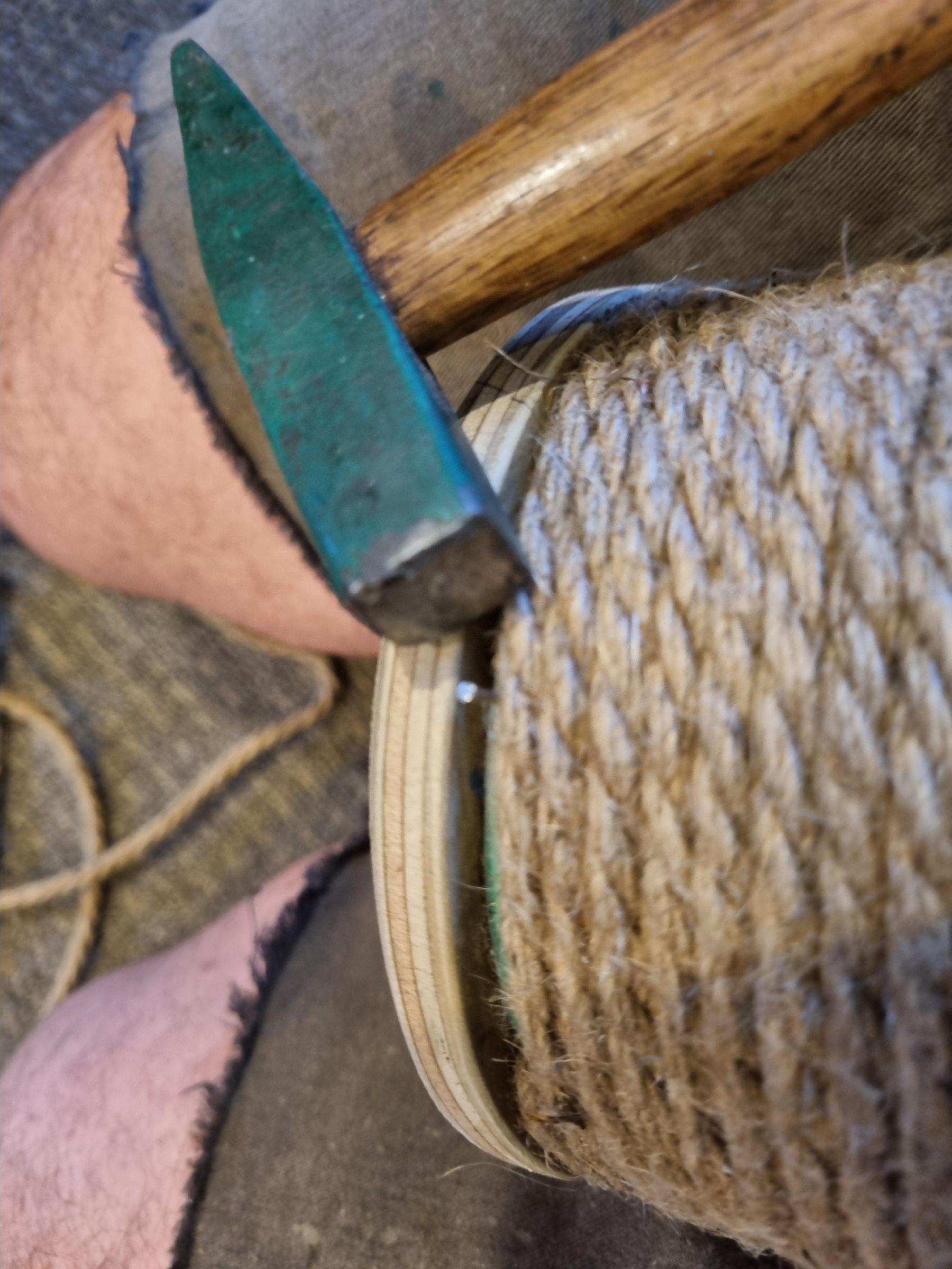 Cat Scratch Wheel : 8 Steps (with Pictures) - Instructables