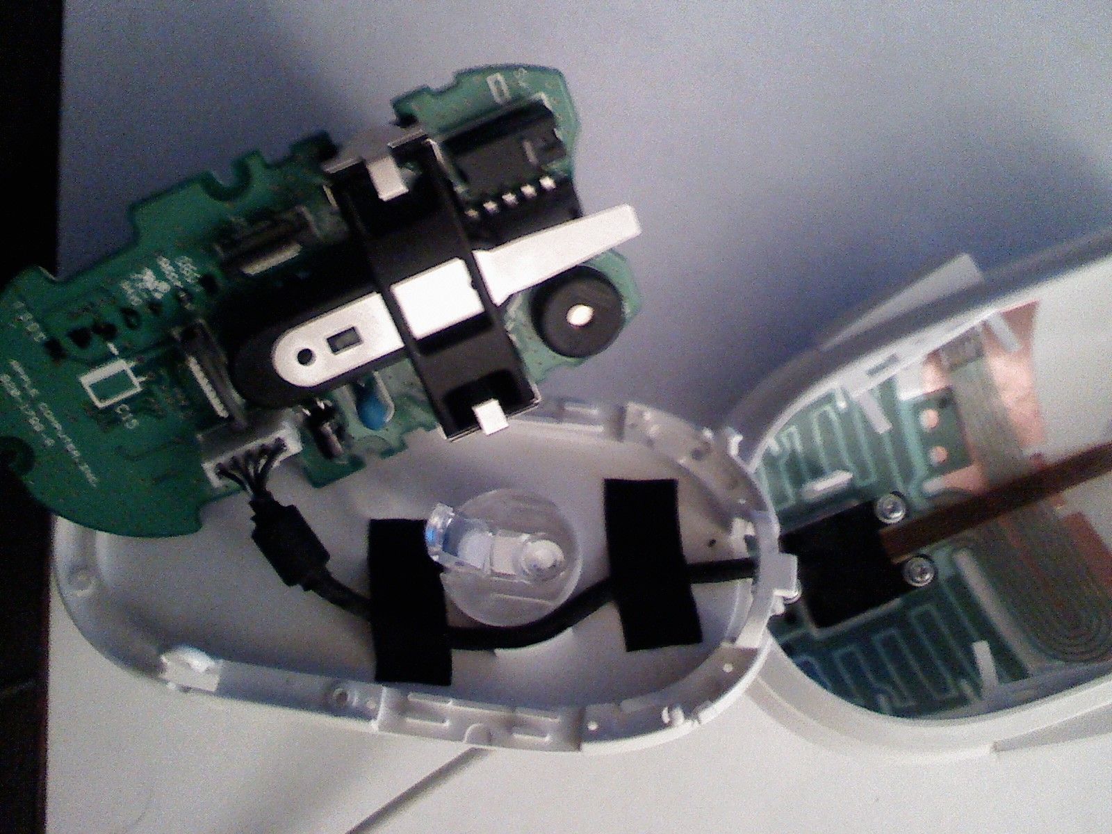 How to Completely Disassemble a MAC Mouse - Clean/Repair/Mod : 6 Steps ...