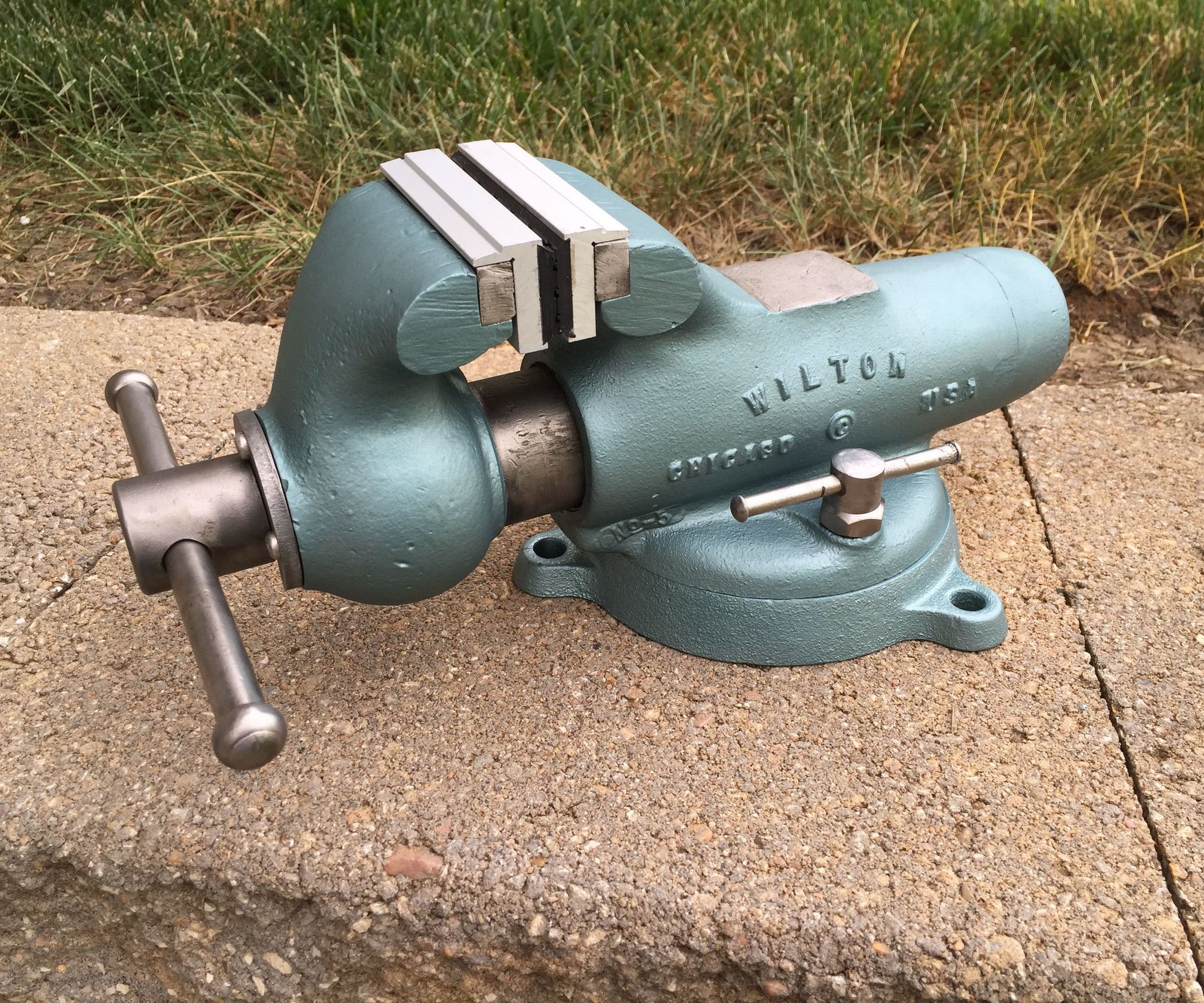 Restoration of Wilton Bullet Vise : 6 Steps (with Pictures) - Instructables