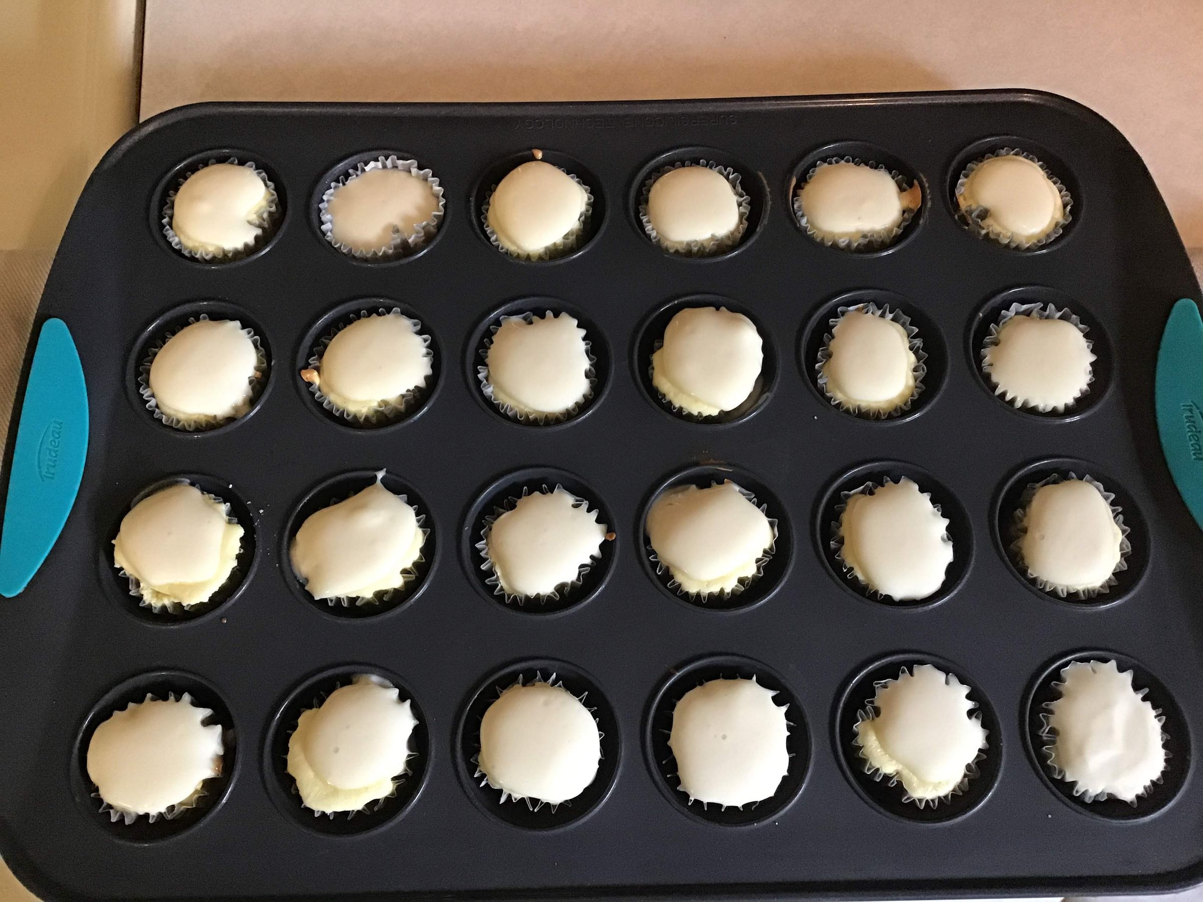 Frozen Mini Cheesecakes : 4 Steps - Instructables