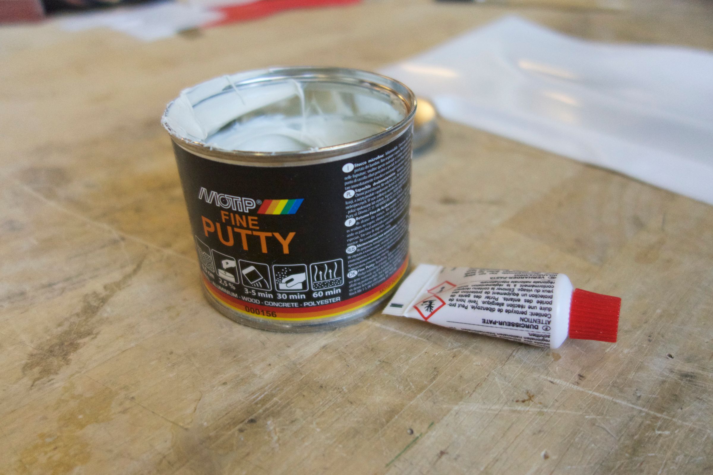 Foam Finishing With Putty Filler - Werkplaatsidc : 7 Steps (with ...