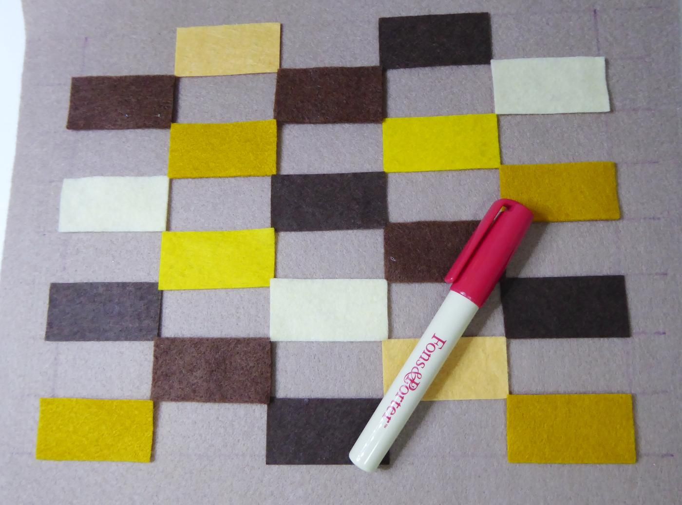 Create a Scrap Busting Felt Mini Quilt Inspired by Retro 1970’s Floral ...
