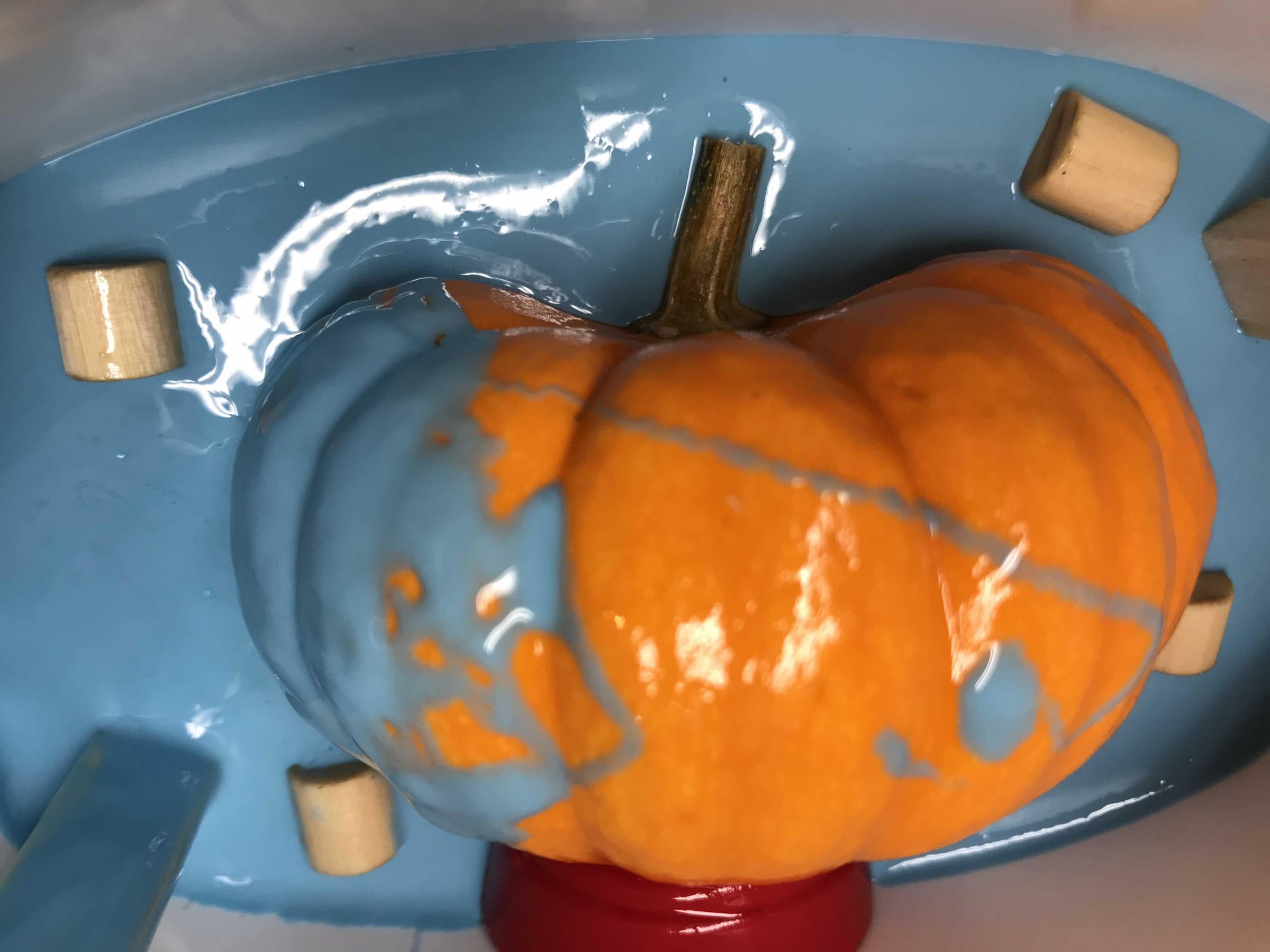 Cast Faux Pumpkins : 14 Steps (with Pictures) - Instructables