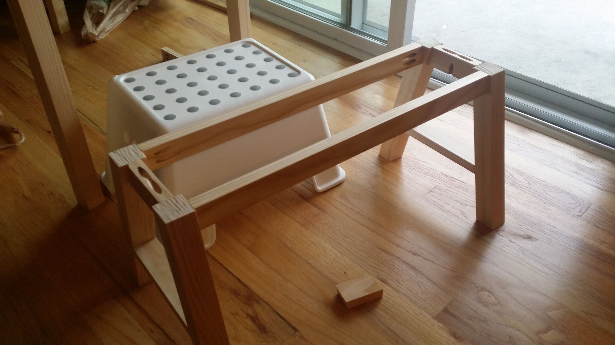 Simple Wooden Table and Benches for Kids : 10 Steps (with Pictures ...