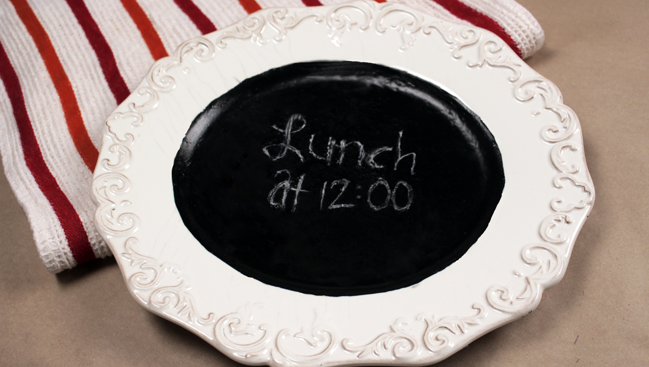 Dinner Plate Chalkboard - Instructables