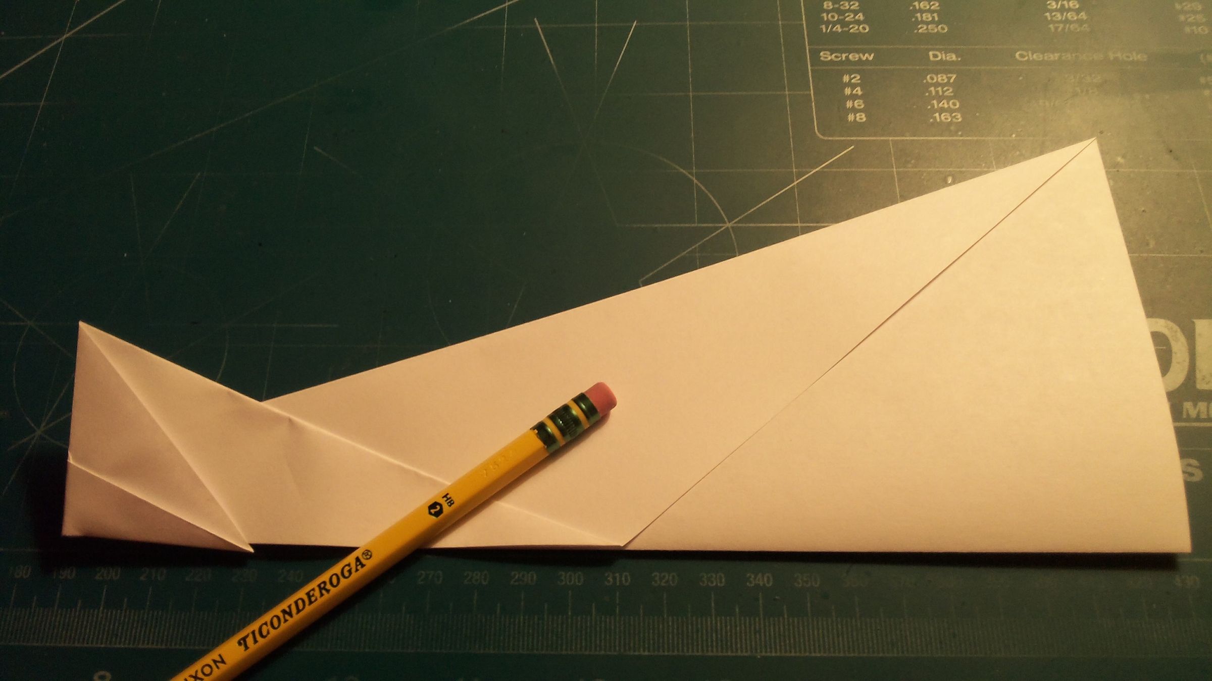 How to Make the Turbo Dagger Paper Airplane : 5 Steps - Instructables