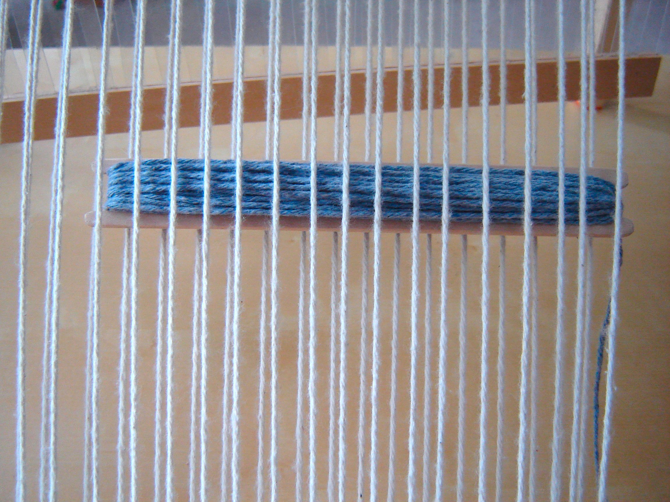 How to Weave on a Frame Loom : 8 Steps (with Pictures) - Instructables