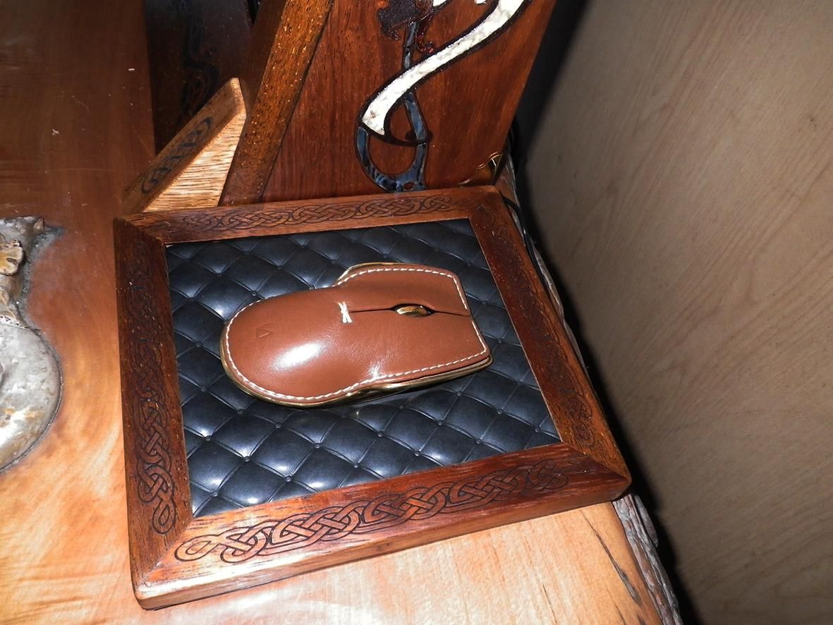 Steampunk Keyboard & Monitor : 3 Steps - Instructables