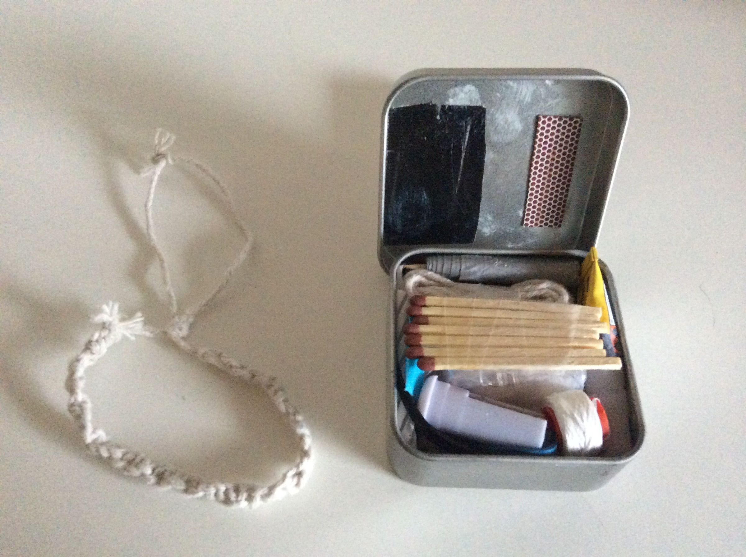 Survival Kit - Mini Tin - Instructables