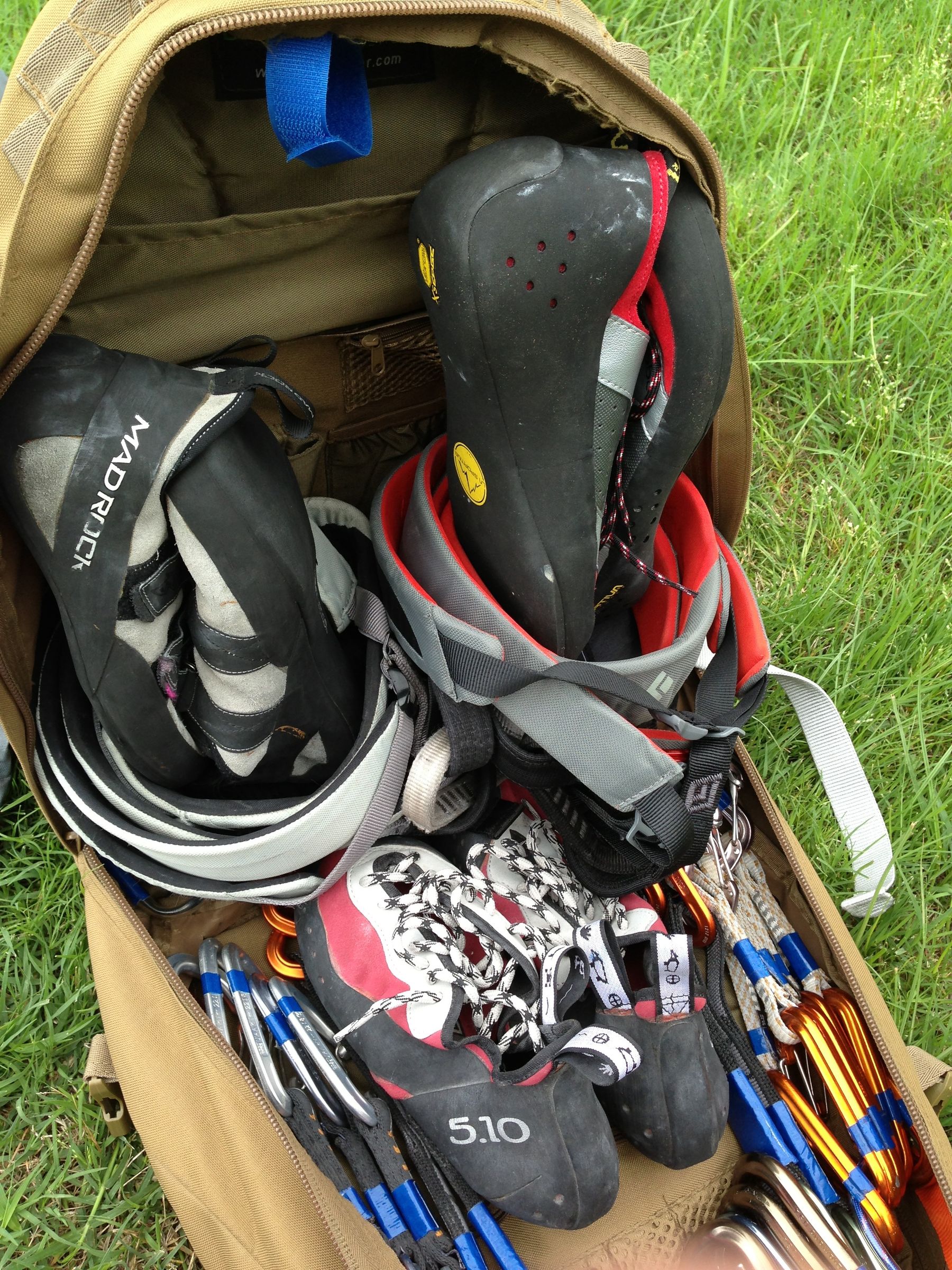 True Rock Climbing Day Pack : 8 Steps (with Pictures) - Instructables