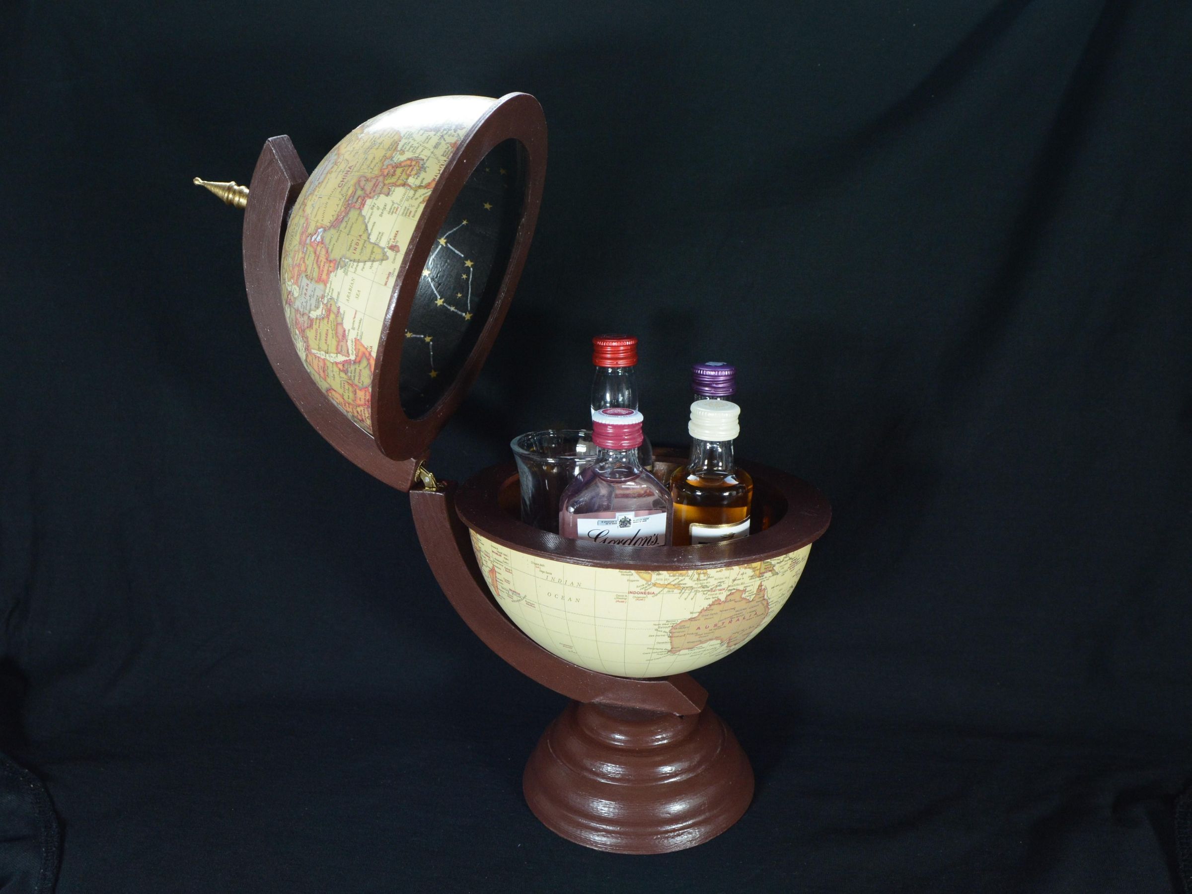 Miniature Bar Globe for Alcohol, Candy or Secret Hiding Place : 14 ...