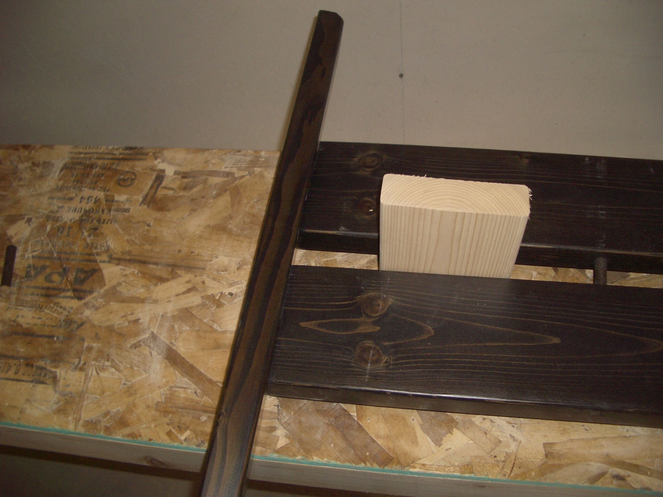 Cheap, Easy, Low-waste Trestle Table Plans : 8 Steps - Instructables