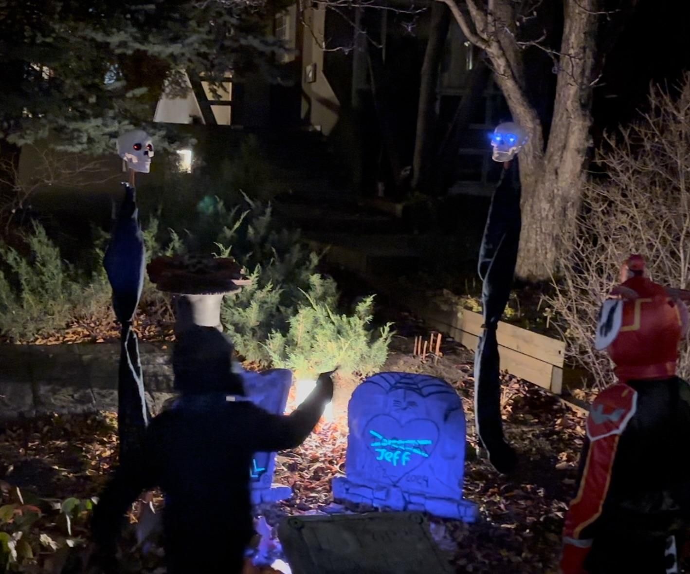 Chatting Animatronic Halloween Skulls : 37 Steps (with Pictures ...