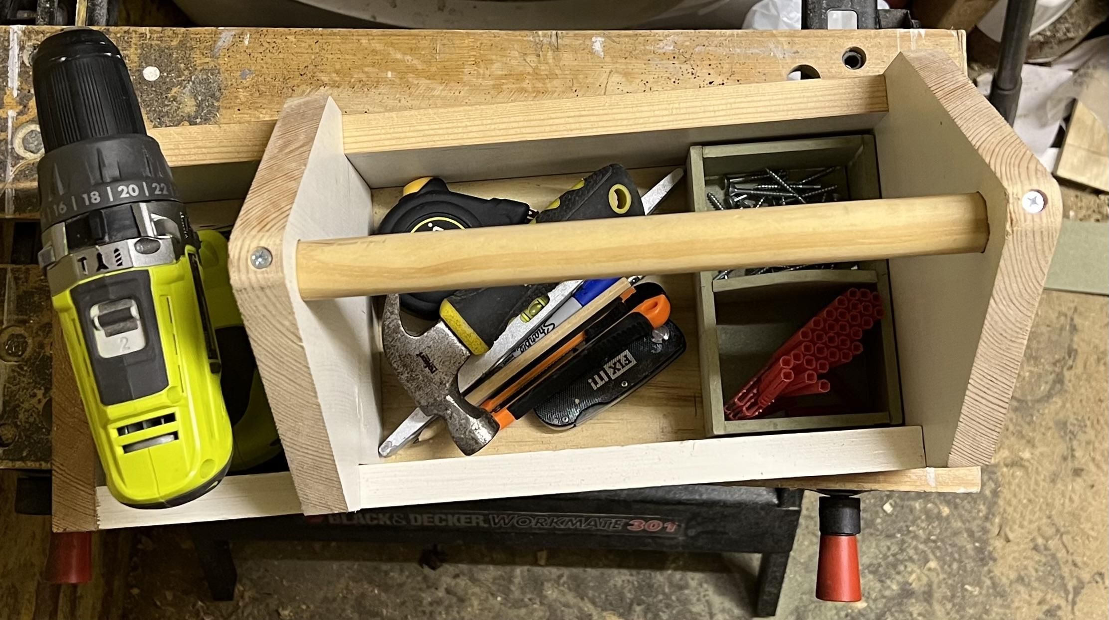 Simple DIY Tool Box. : 7 Steps (with Pictures) - Instructables