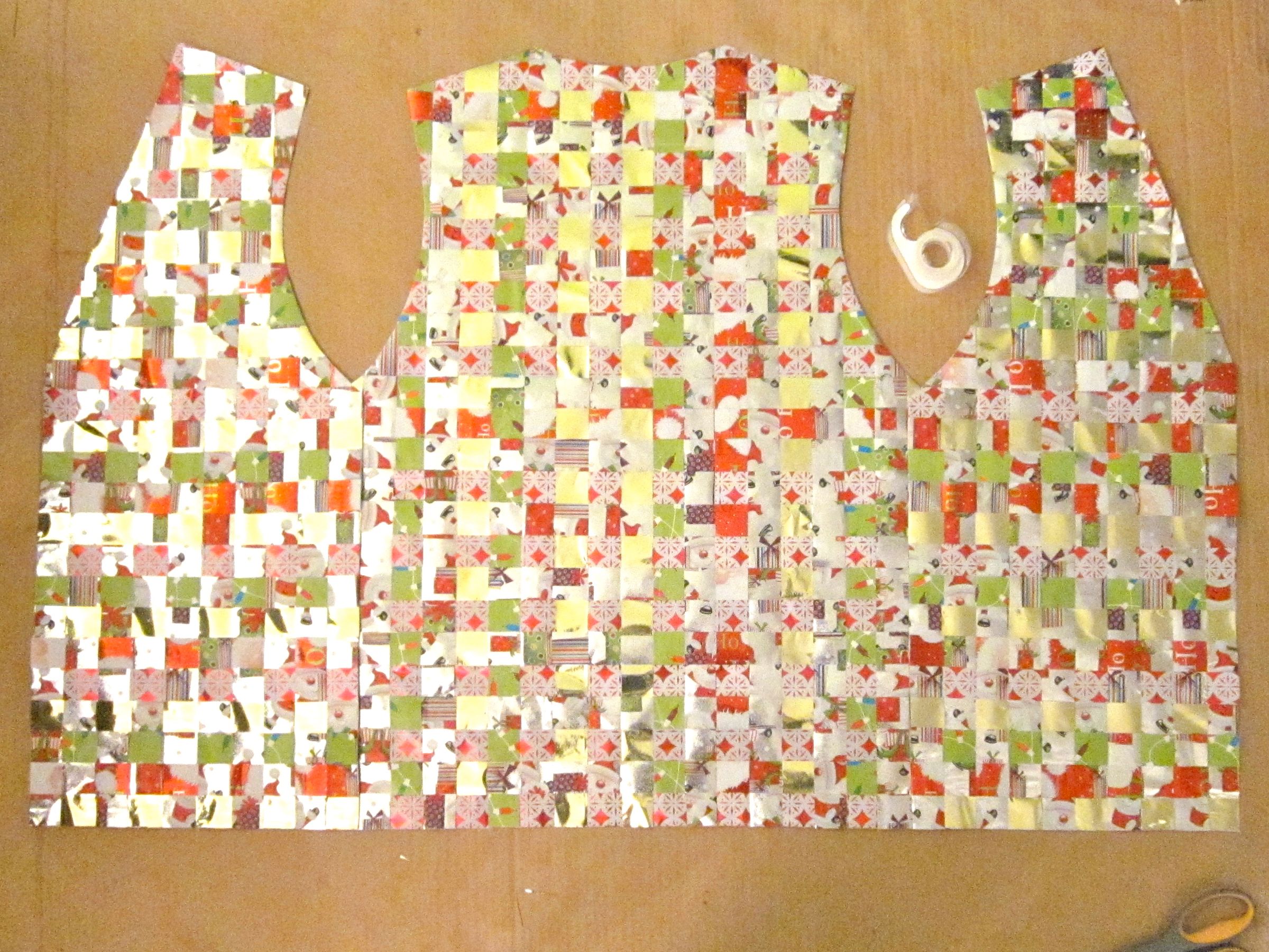Recycled Woven Gift Wrap Vest : 7 Steps (with Pictures) - Instructables