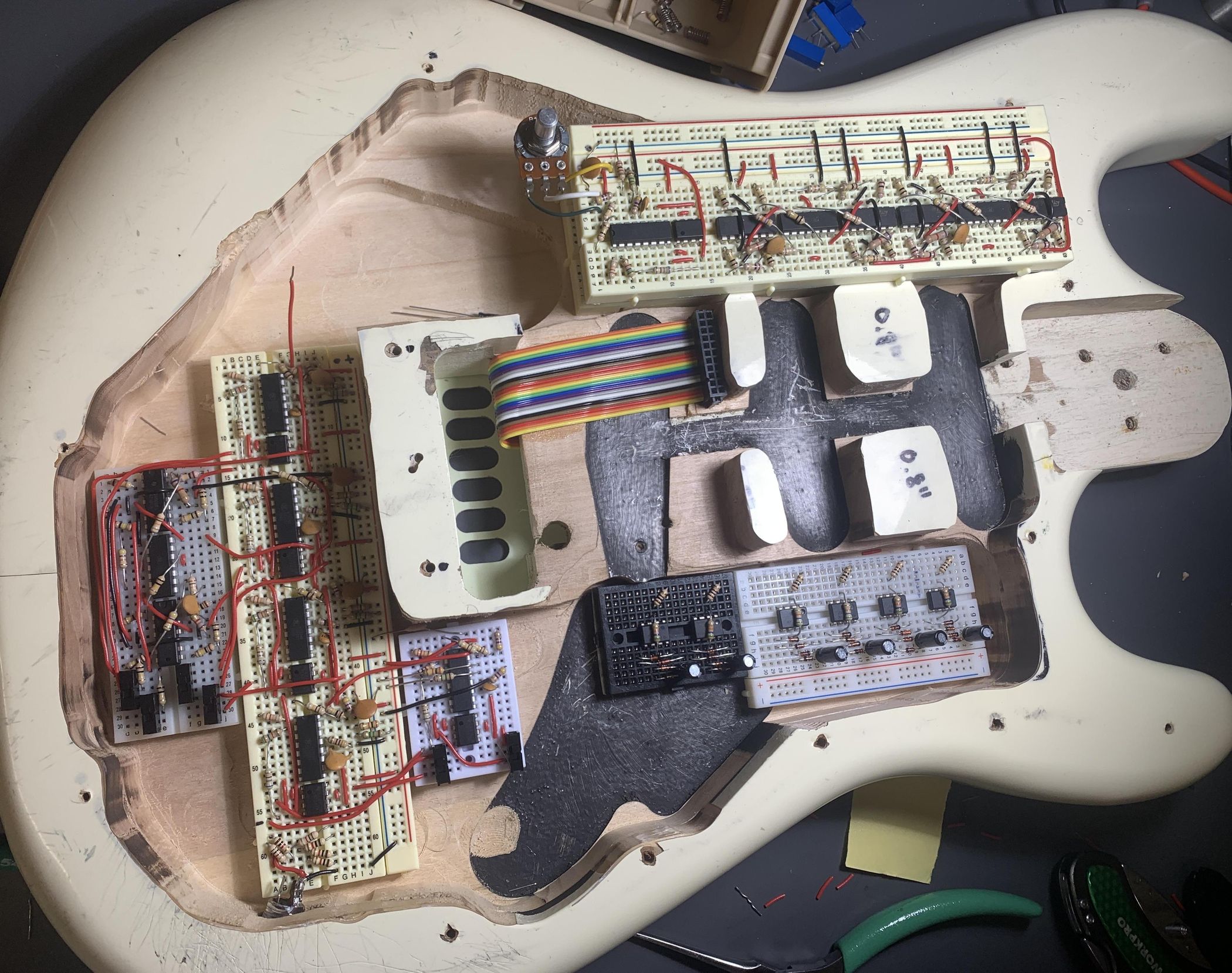 6 Voice Simple Guitar Synth : 4 Steps - Instructables