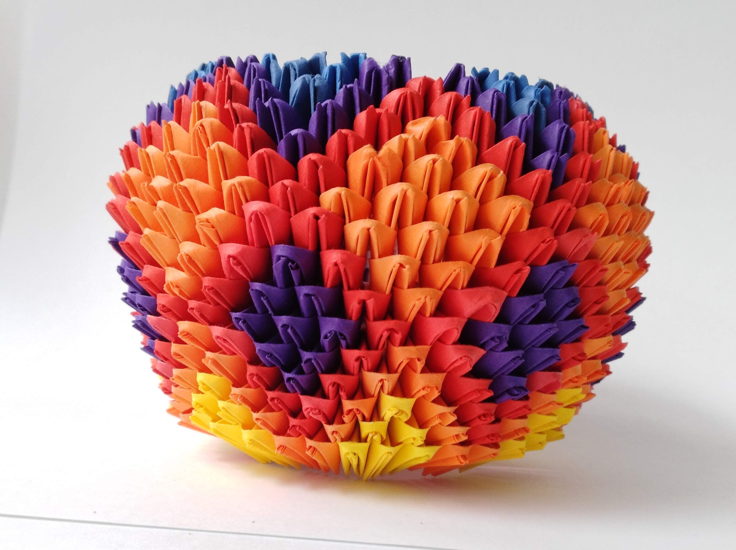 WATERPROOF Rainbow Origami Vase : 7 Steps (with Pictures) - Instructables