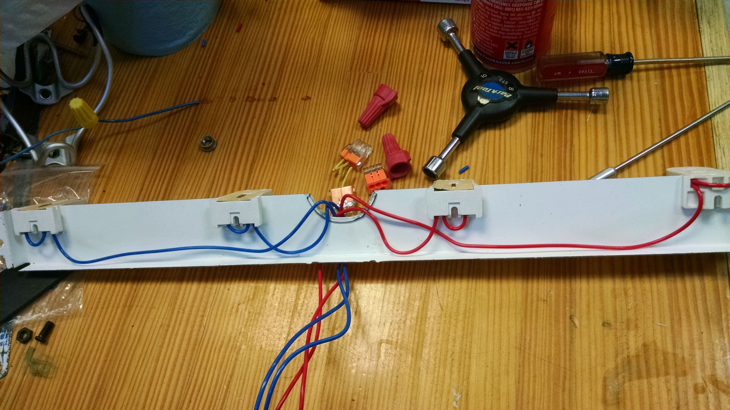 T12 Fluorescent Light Ballast Replacement : 4 Steps (with Pictures ...
