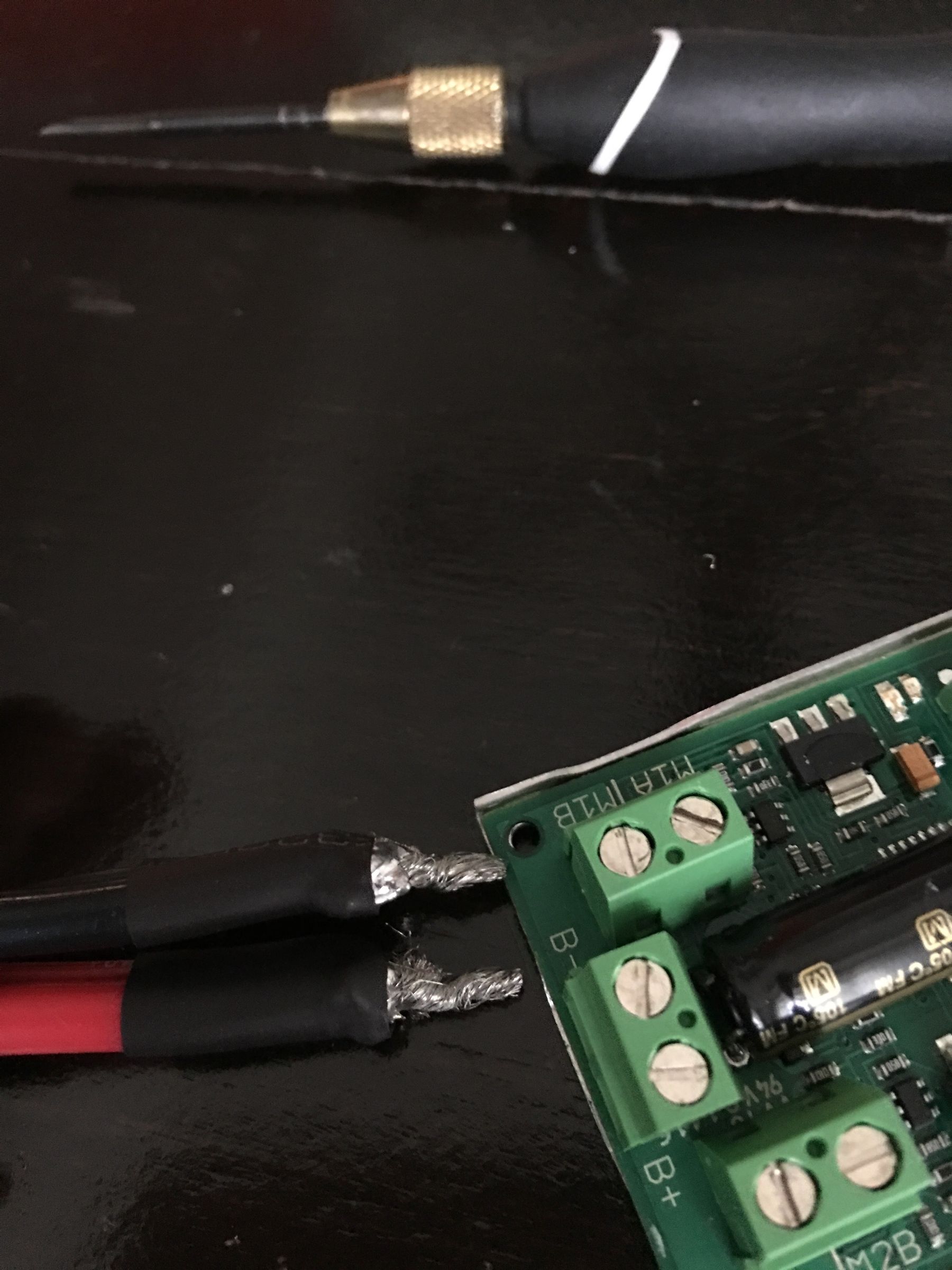 1KG Sumobot Build : 6 Steps - Instructables