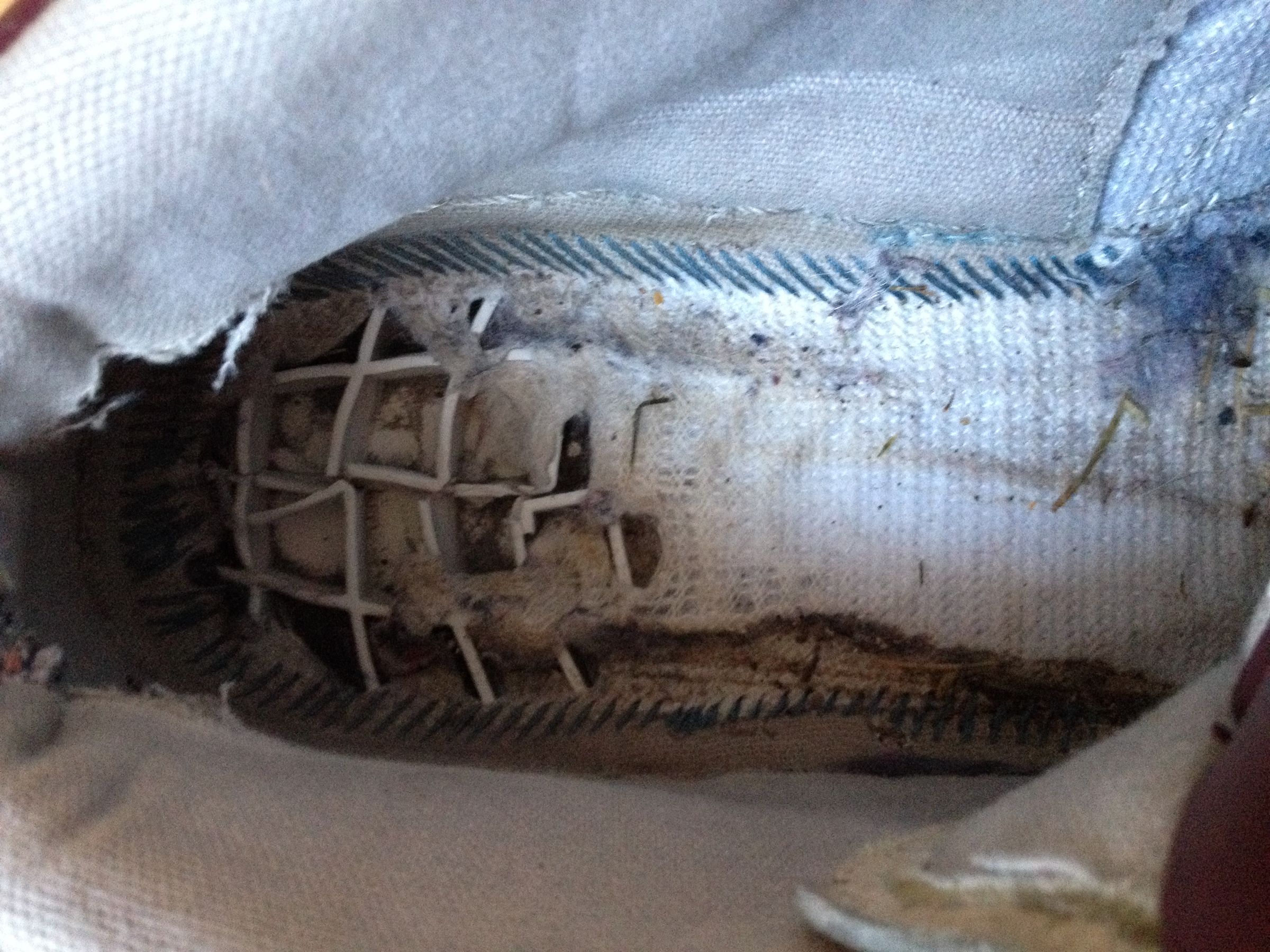 How to Cheaply Replace Worn Insole and Make It Last : 3 Steps ...