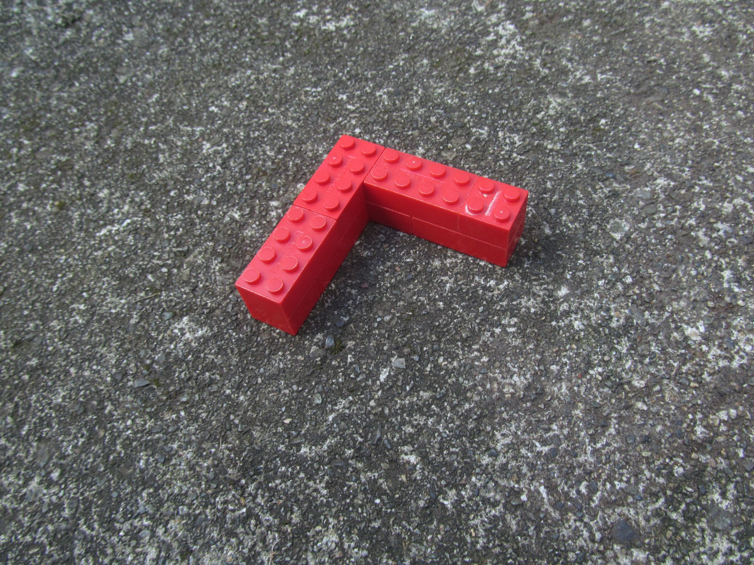 How to Drill Straight Holes With a Hand Drill (Using Lego) : 3 Steps ...