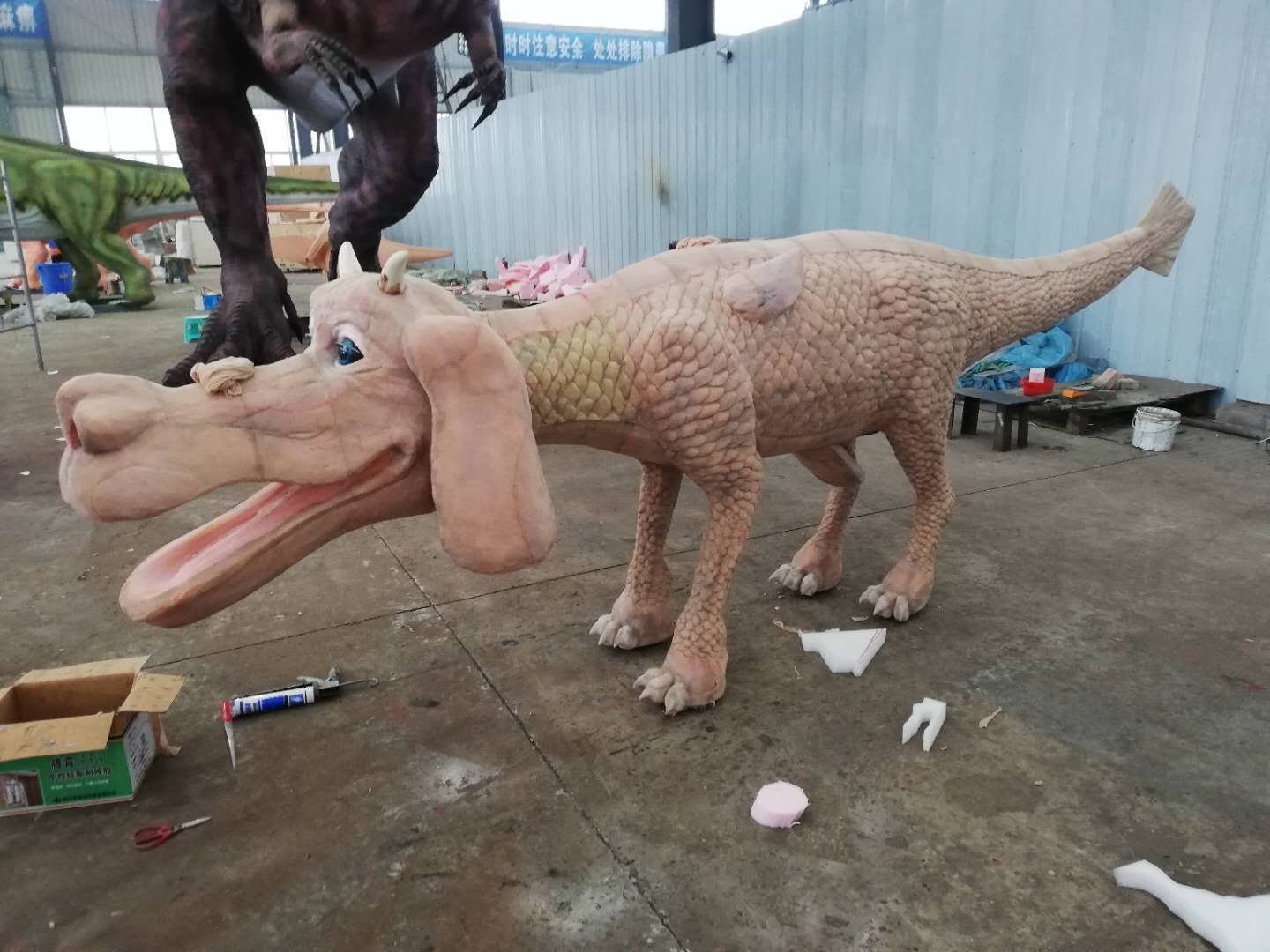 Animatronic Falkor Dog : 5 Steps - Instructables