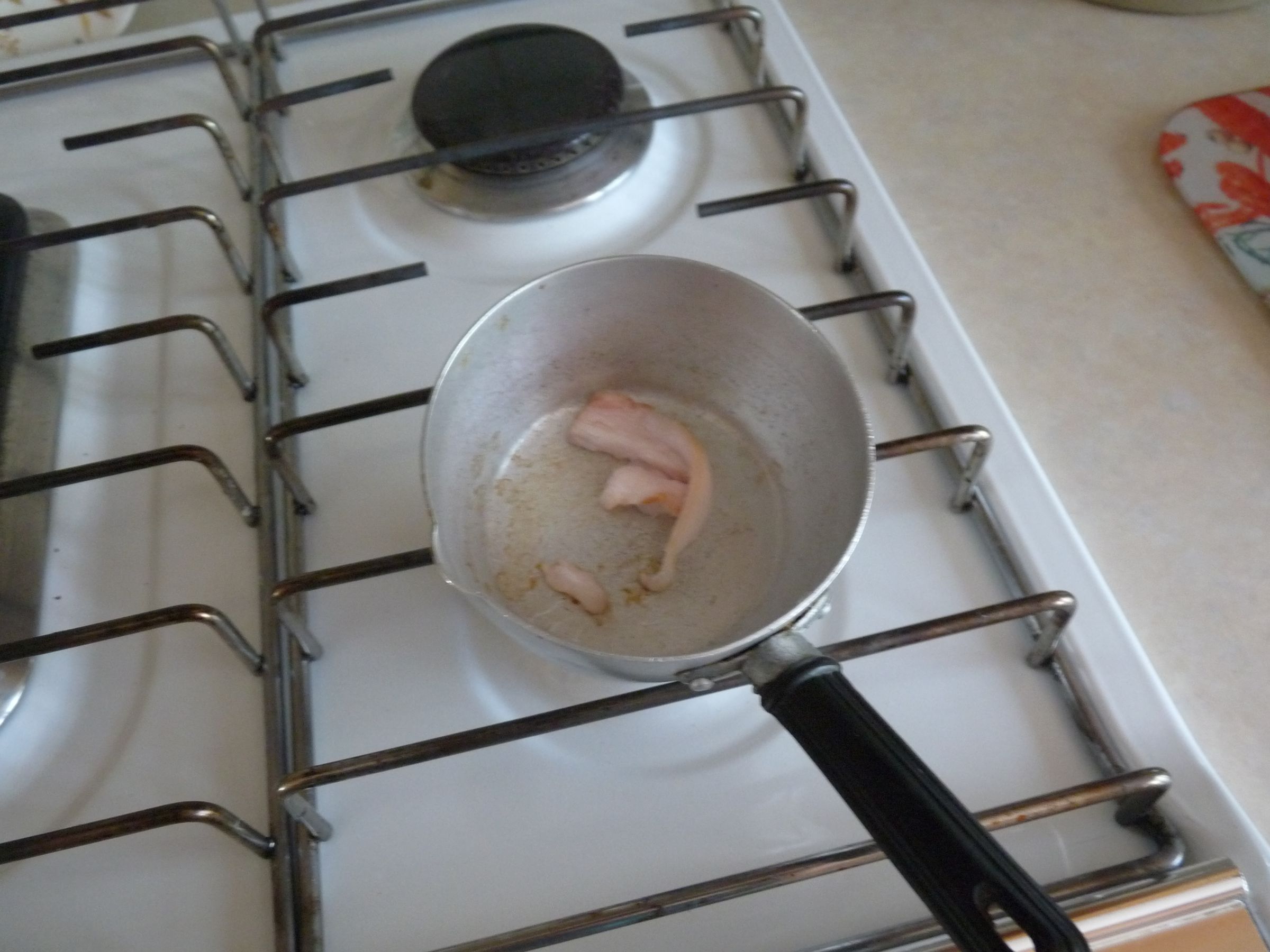 How to Make Bacon Lip Balm : 5 Steps (with Pictures) - Instructables