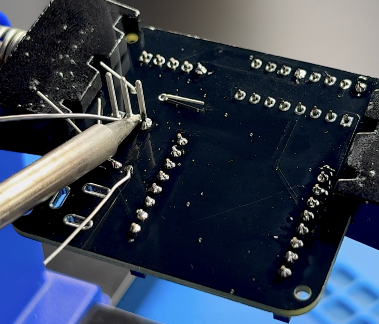 How to Build a Motorized 3D Scanning Turntable for Your Phone : 5 Steps ...