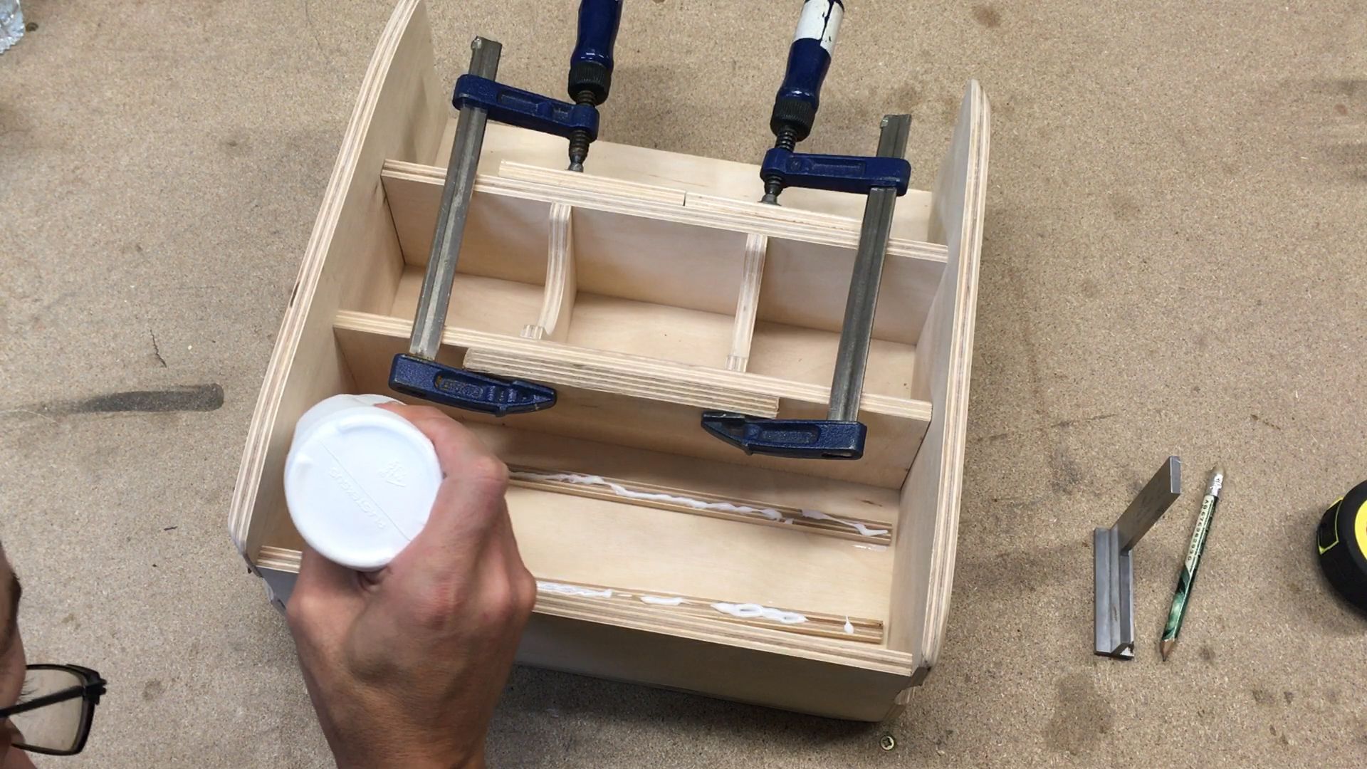 How to Make a Mini Bar From Jerry Can : 10 Steps (with Pictures ...