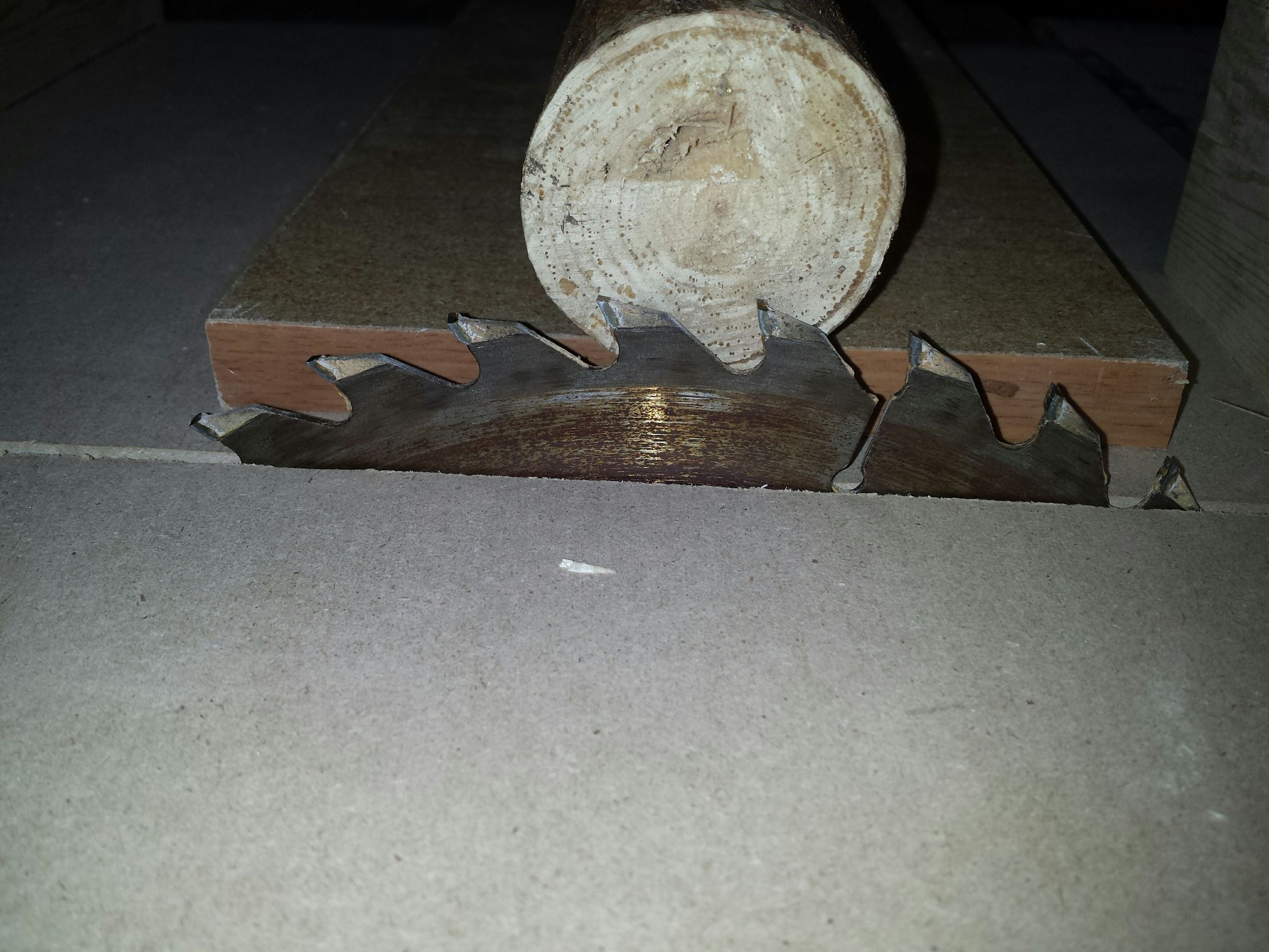 Simple Round Tenon Table Saw Jig. : 5 Steps - Instructables