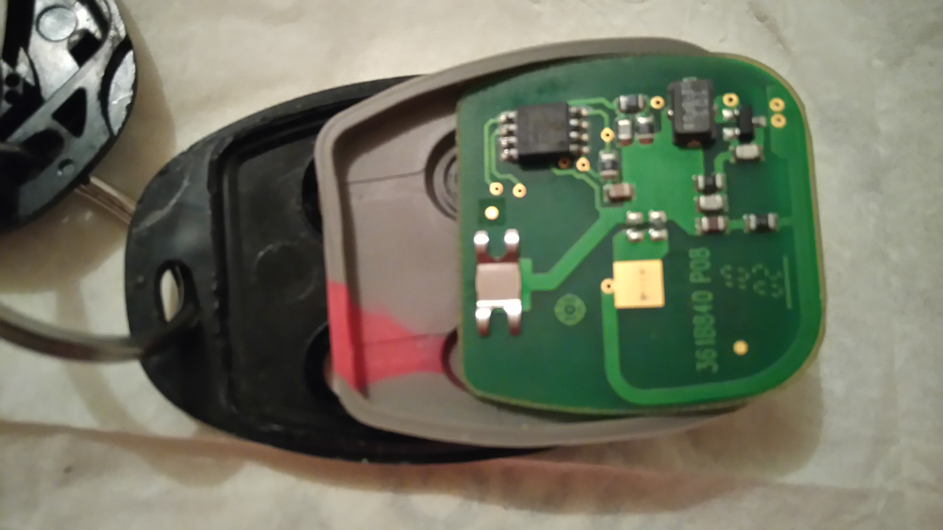 Fixing a Key Fob That Has Been to the Cleaners. : 8 Steps (with ...