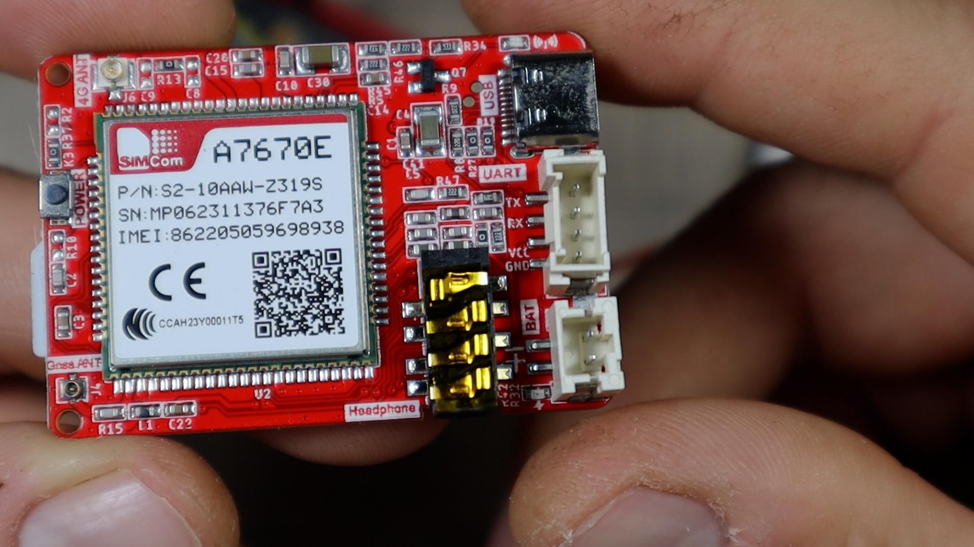 DIY Emergency Dialer and SMS Sender Prototype With NodeMCU and 4G Module : 5 Steps - Instructables