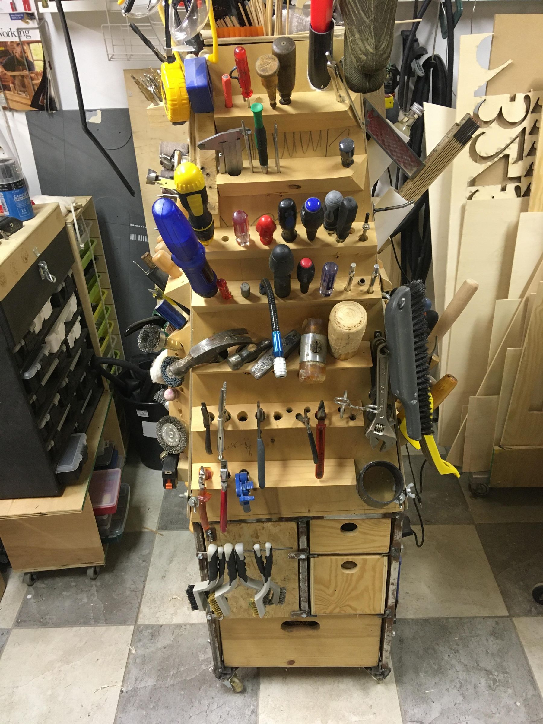 The Tool Tower : 14 Steps (with Pictures) - Instructables
