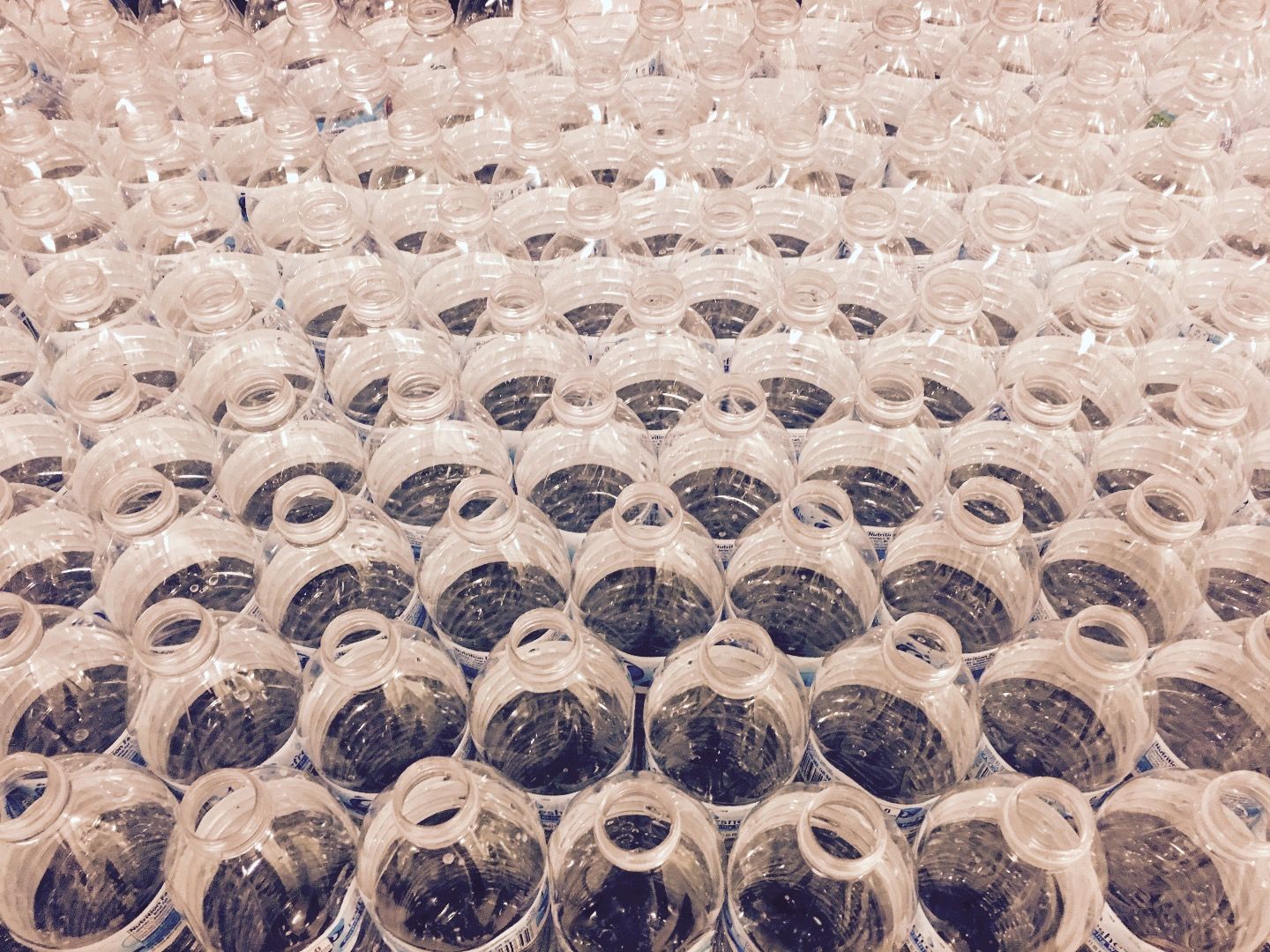 Dynamic Solar Shade /// Using Water Bottles : 16 Steps - Instructables