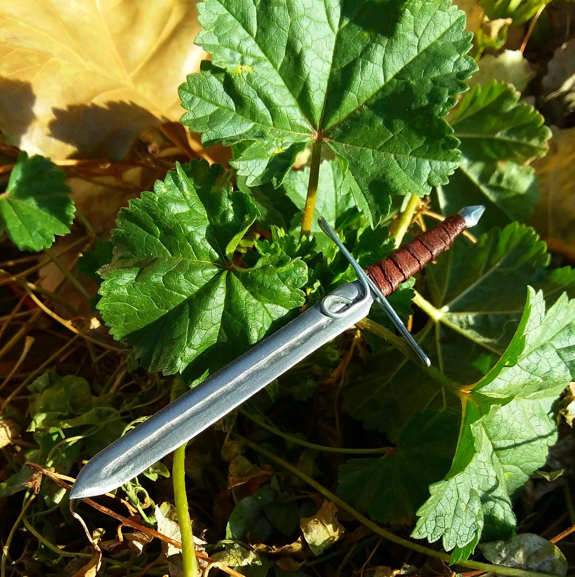 Mini Sword : 8 Steps (with Pictures) - Instructables