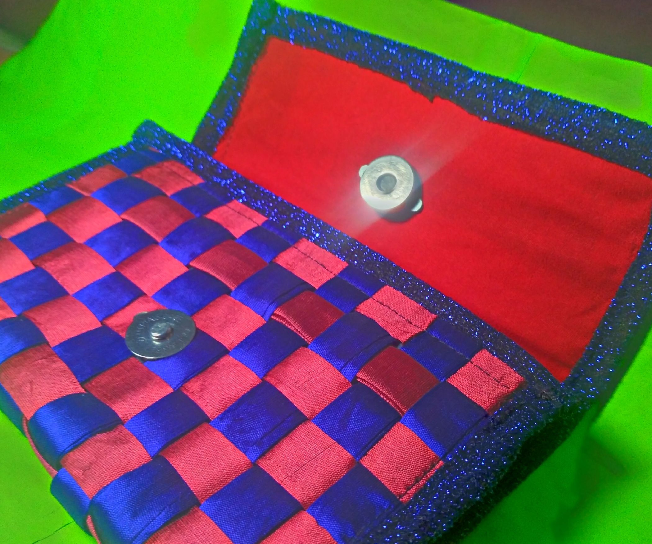 Fancy Shiny Purse : 10 Steps (with Pictures) - Instructables