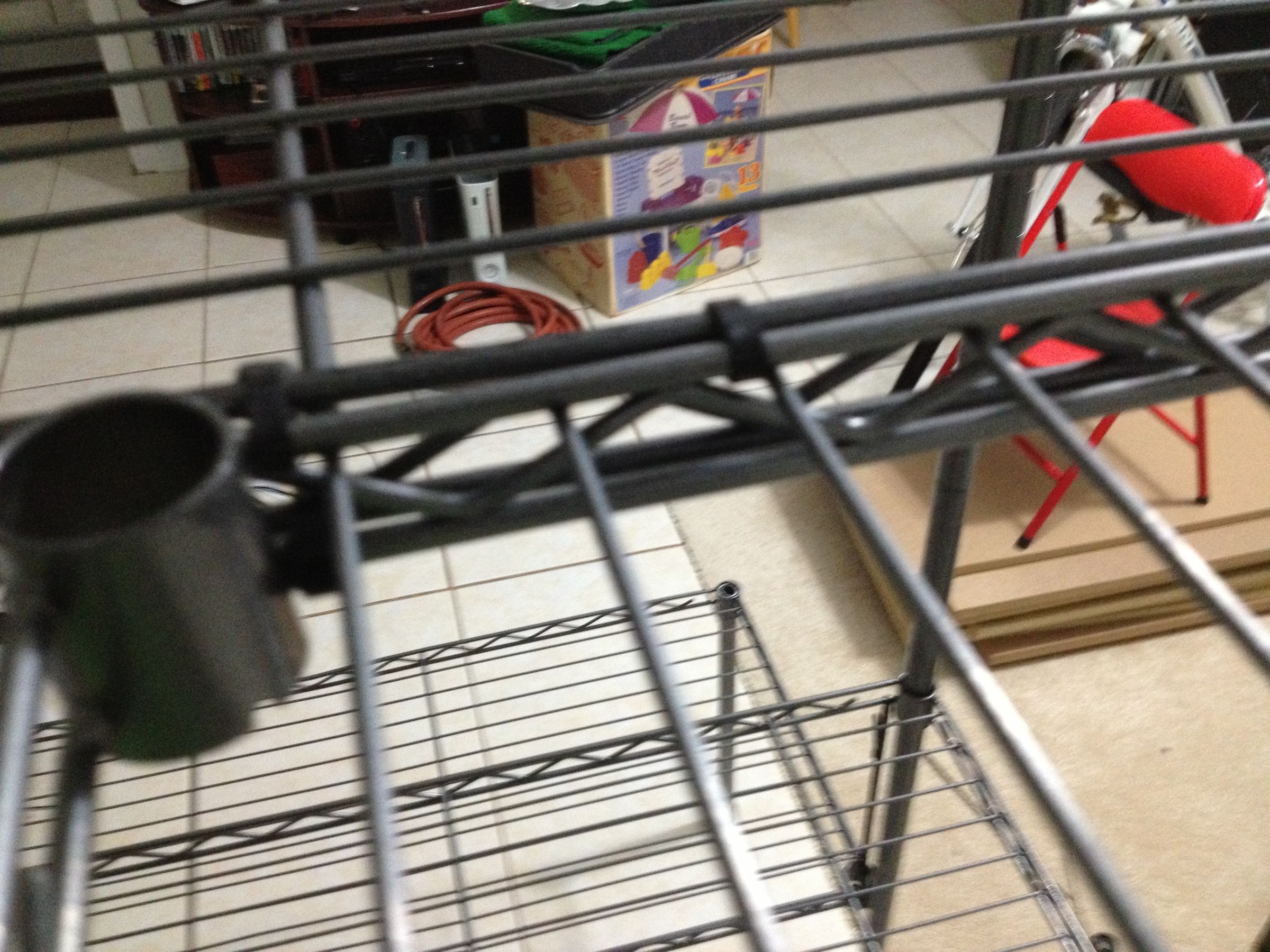 L-Shaped Wire Rack Computer Desk : 5 Steps - Instructables