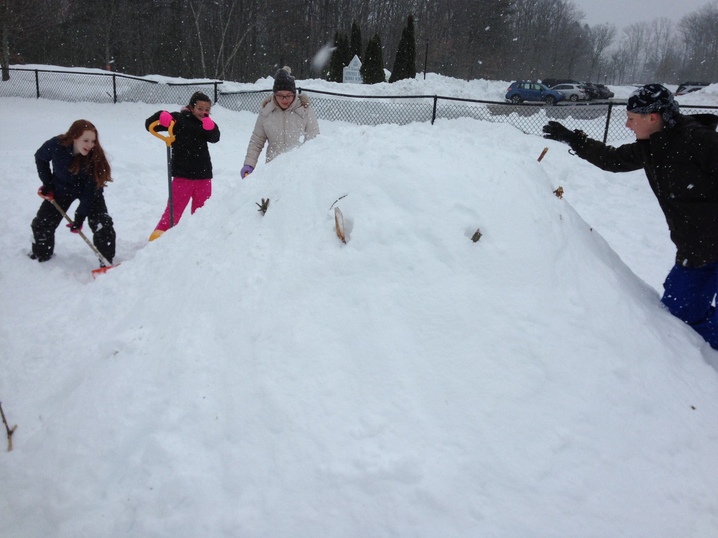 Let's Make a Snow Fort! - Building a Quinzhee : 7 Steps (with Pictures ...
