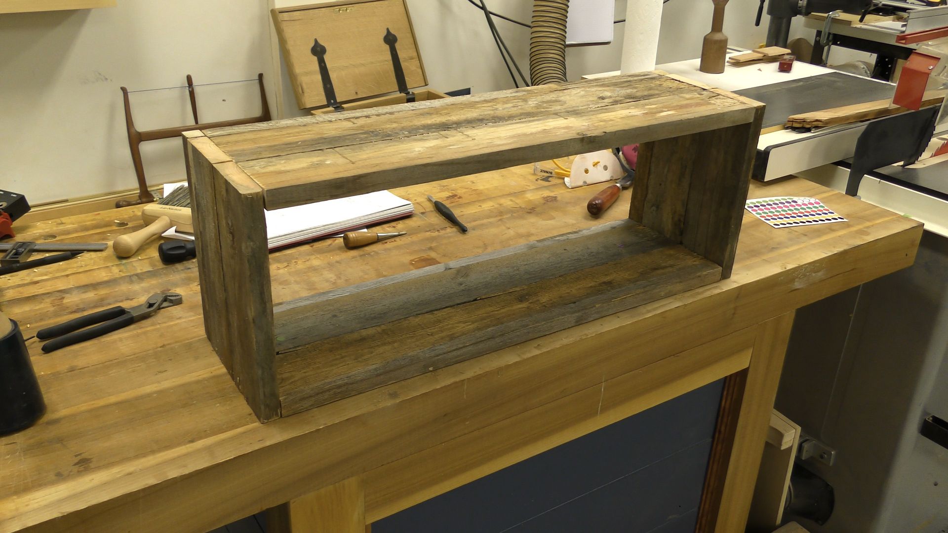 Rustic Wall Shelf : 22 Steps (with Pictures) - Instructables