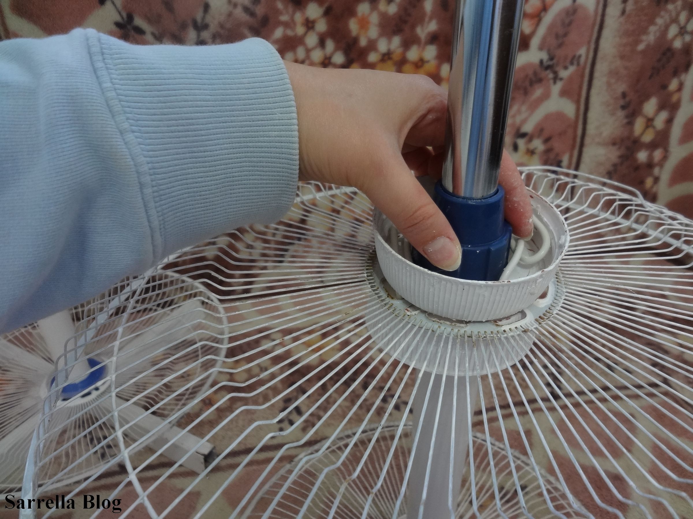 Shoes Storage Stand Out of Old Fans : 30 Steps (with Pictures ...