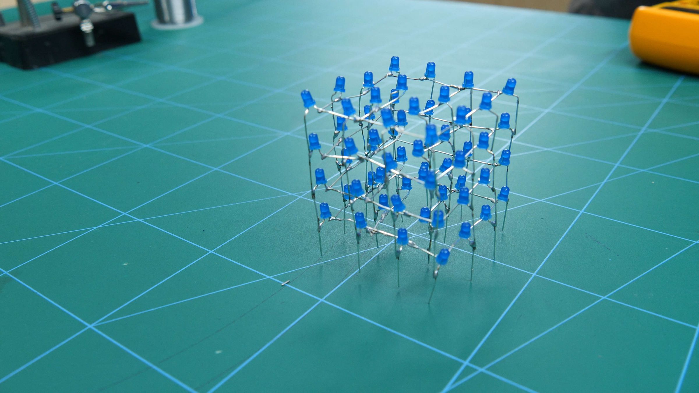 4*4*4 LED Cube Using Arduino Embedded Prototyping Platform : 6 Steps ...