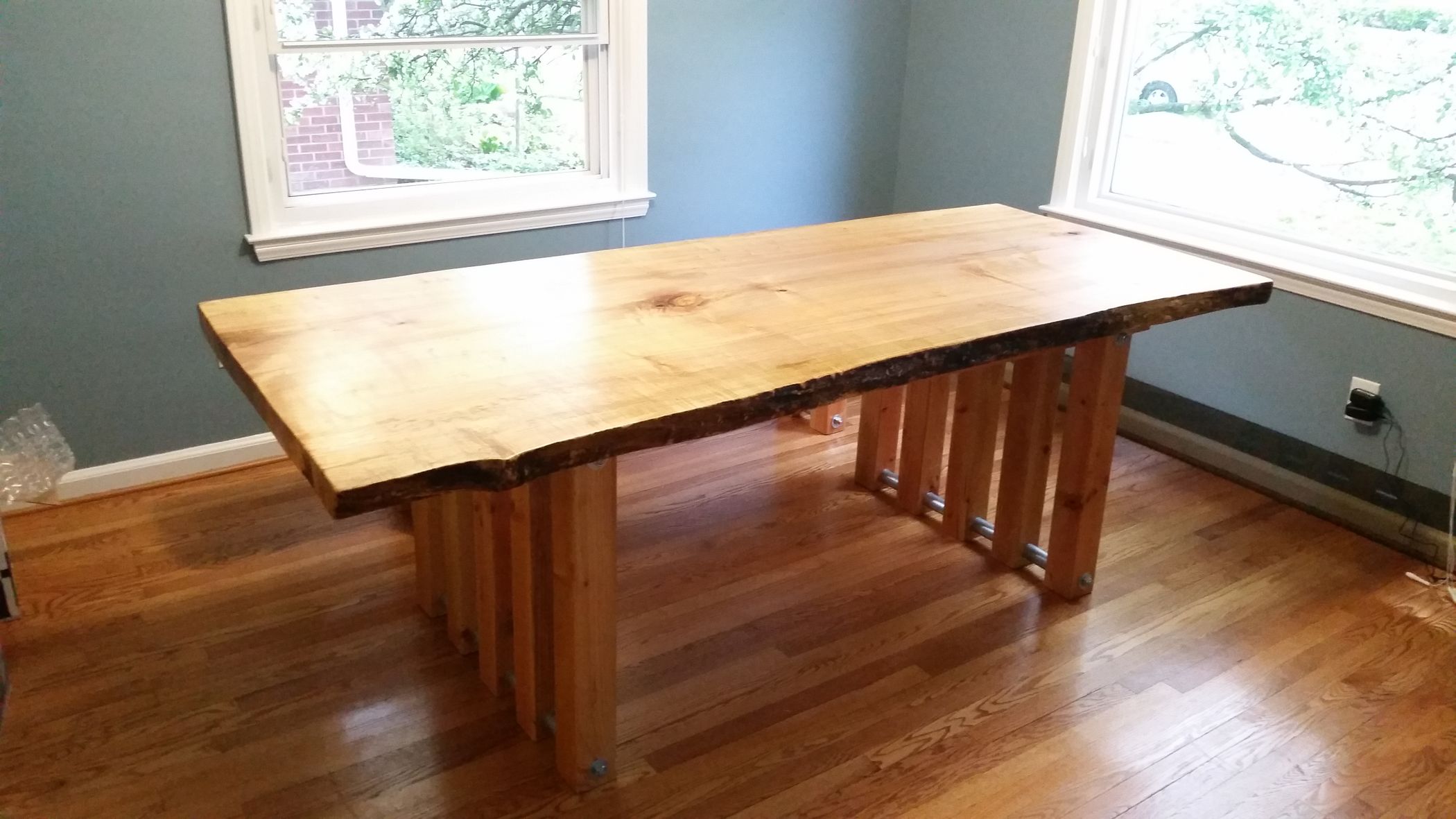 Live Edge Dining Table (MAPLE) : 5 Steps (with Pictures) - Instructables