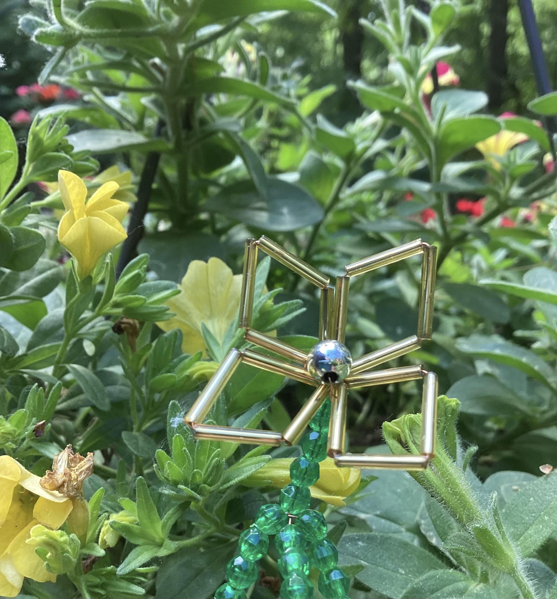 Simple Beaded Flower Tutorial : 6 Steps - Instructables