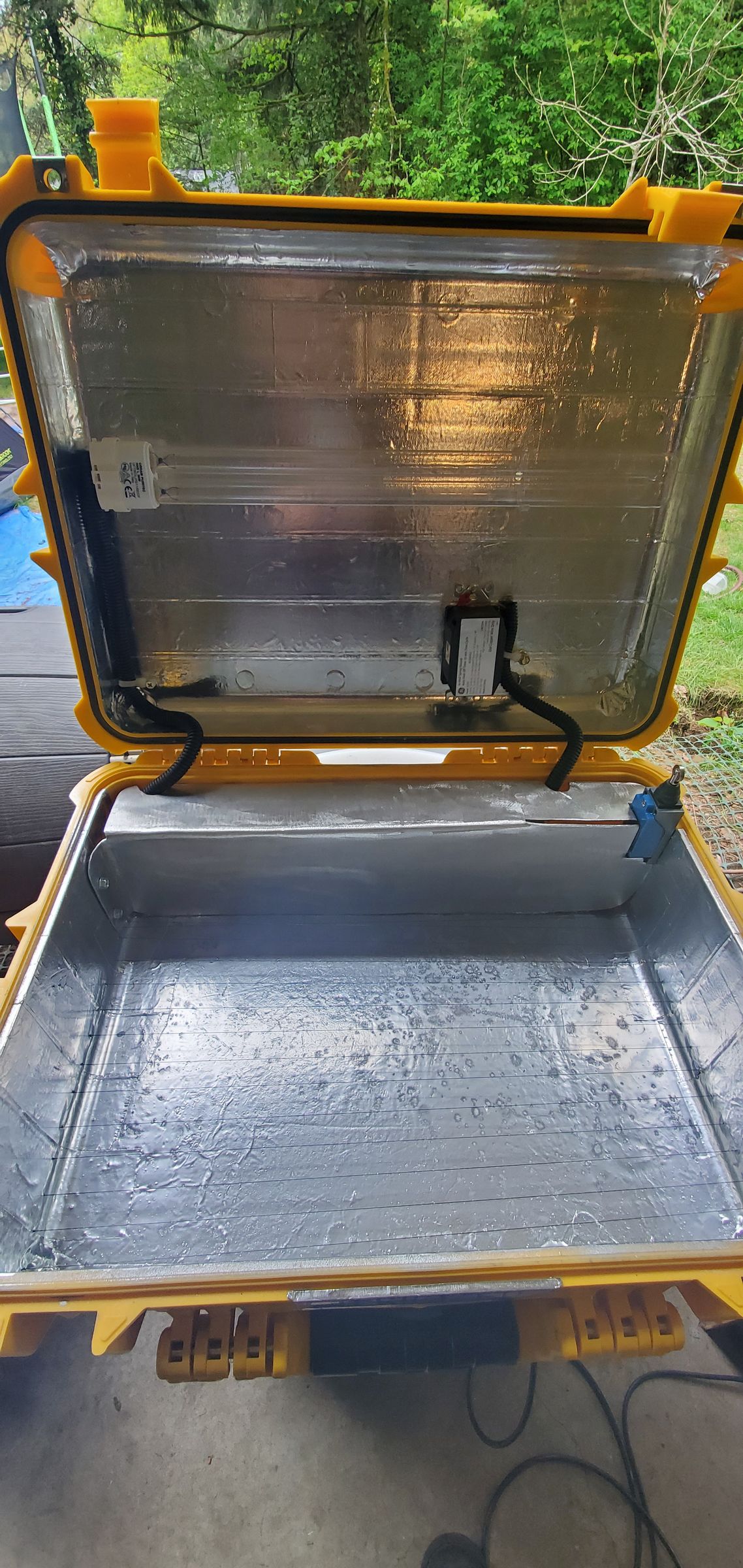 UVC Sterilizer for COVID-19 Emergency : 3 Steps - Instructables