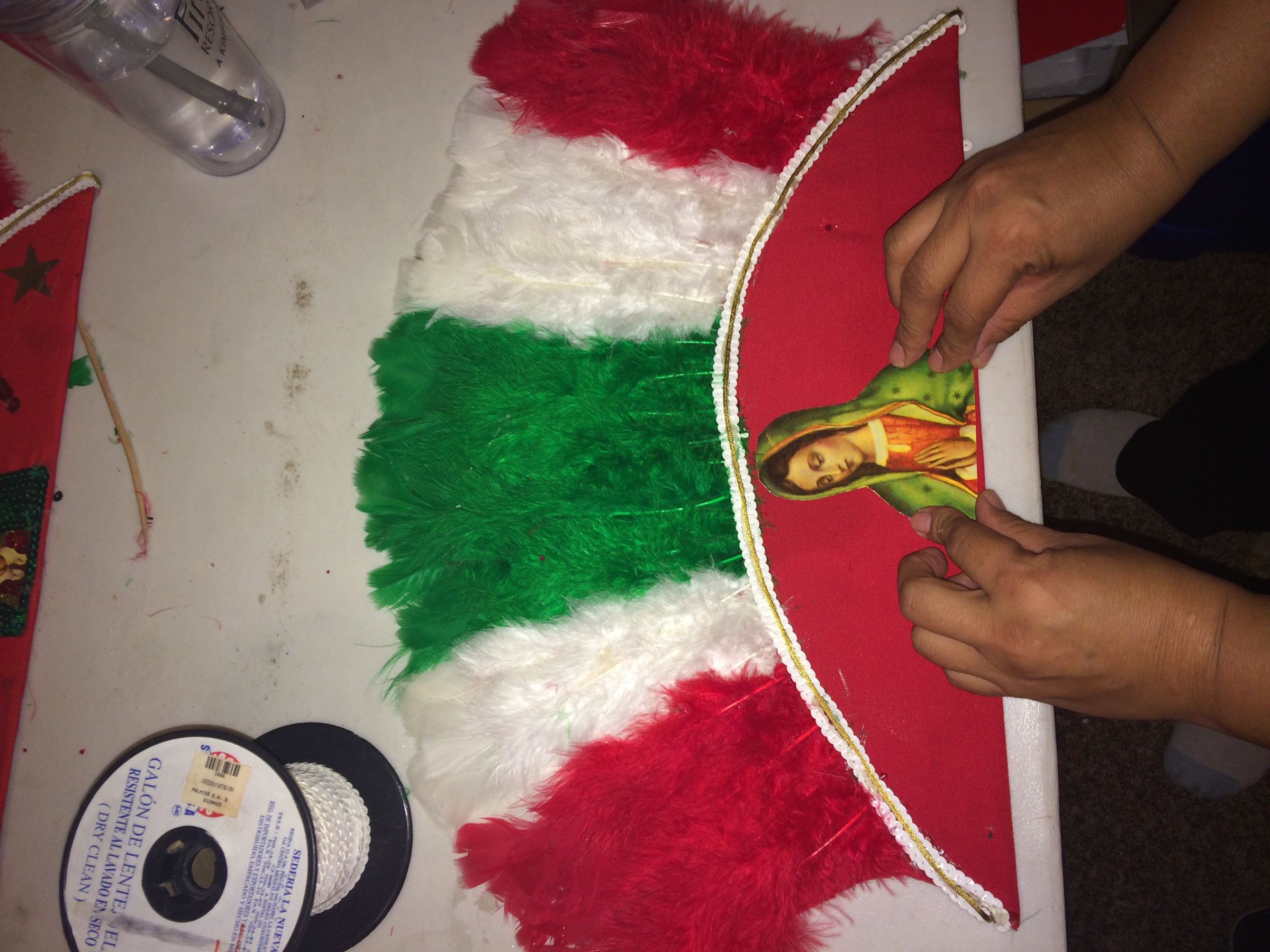 Haciendo Un Penacho : 16 Steps - Instructables